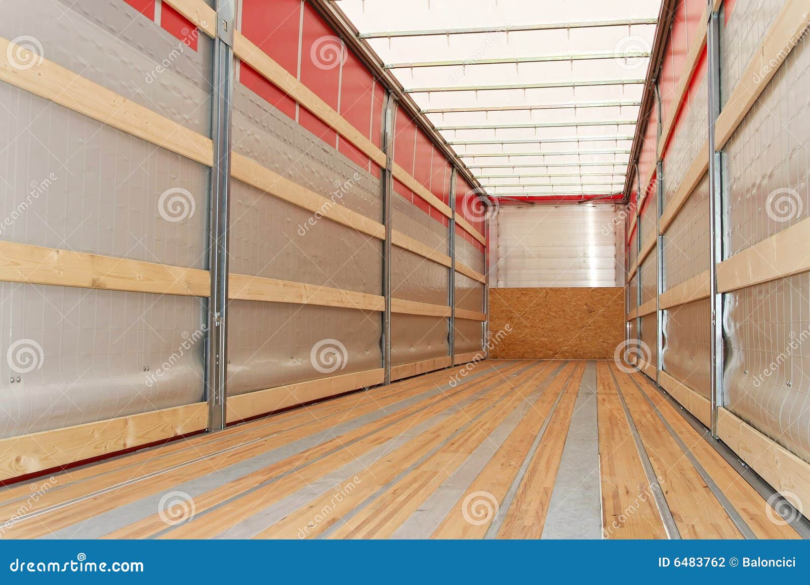 Dry Van Semi Trailer Loading And Unloading In Warehouse Dock Gates ...