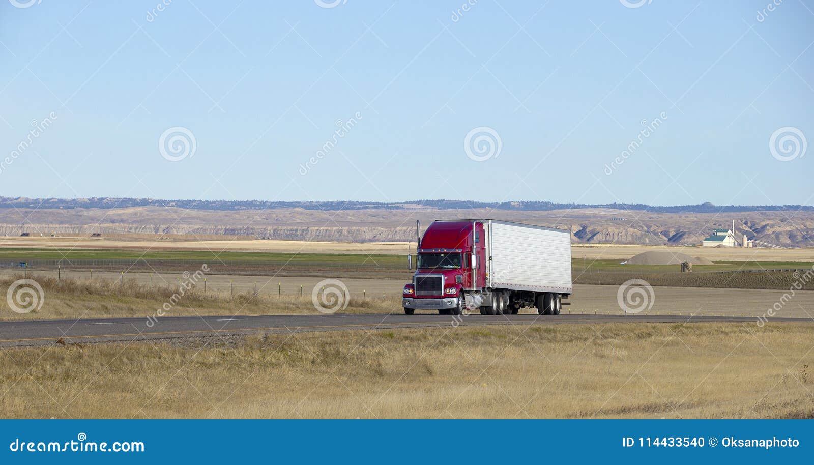 Semi truck with trailer editorial image. Image of hill - 114433540