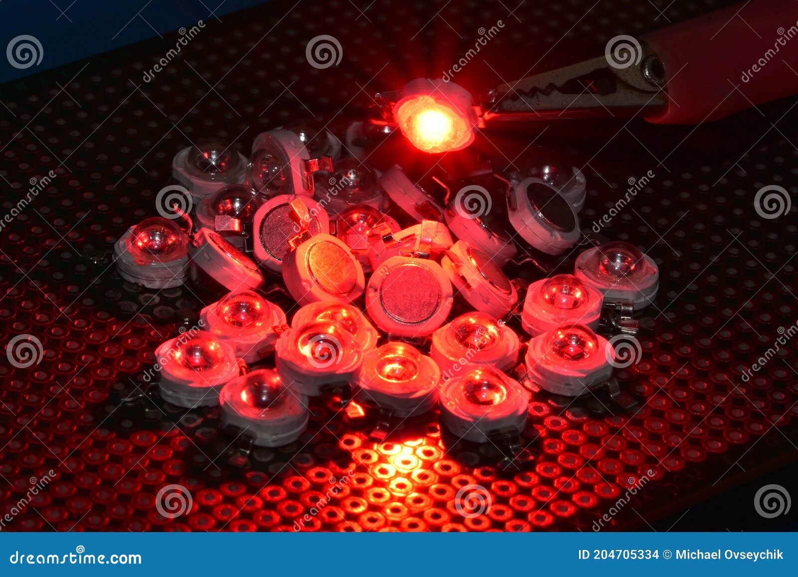 Semiconductor LEDs with Red Glow in a Ceramic Case with a Metal Heat ...