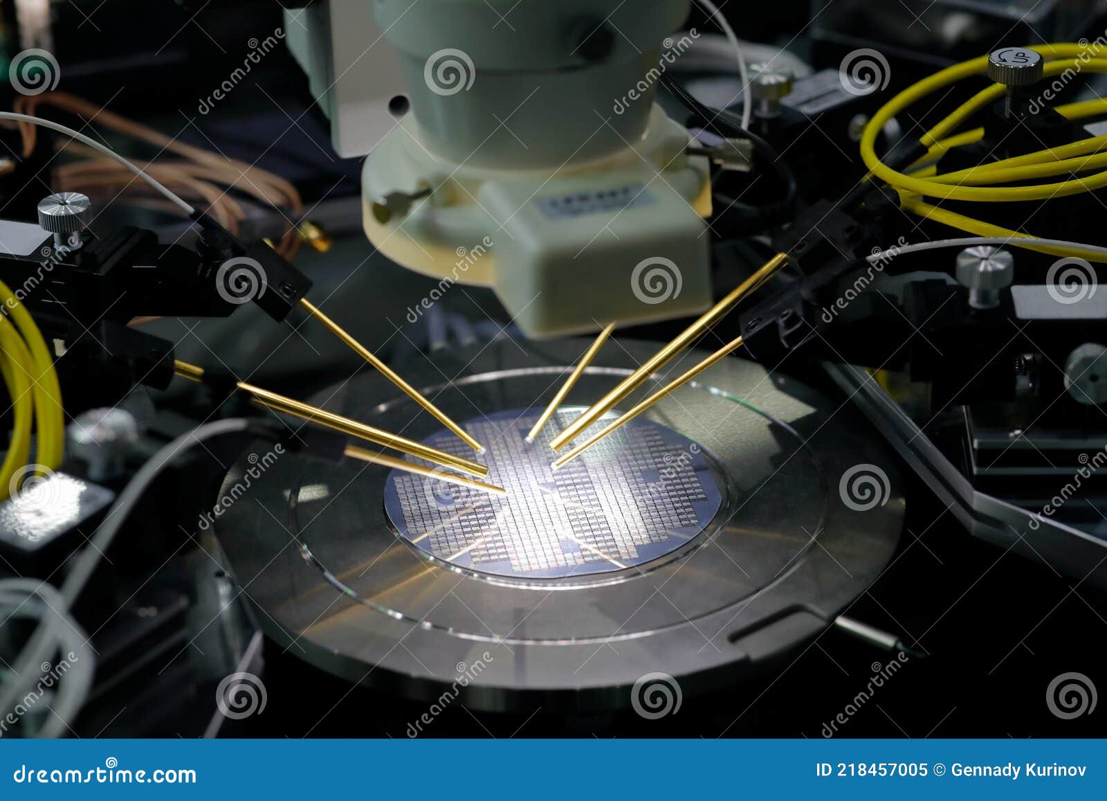 Semiconductor Silicon Wafer In Wafer Carrier Tray Royalty-Free Stock ...