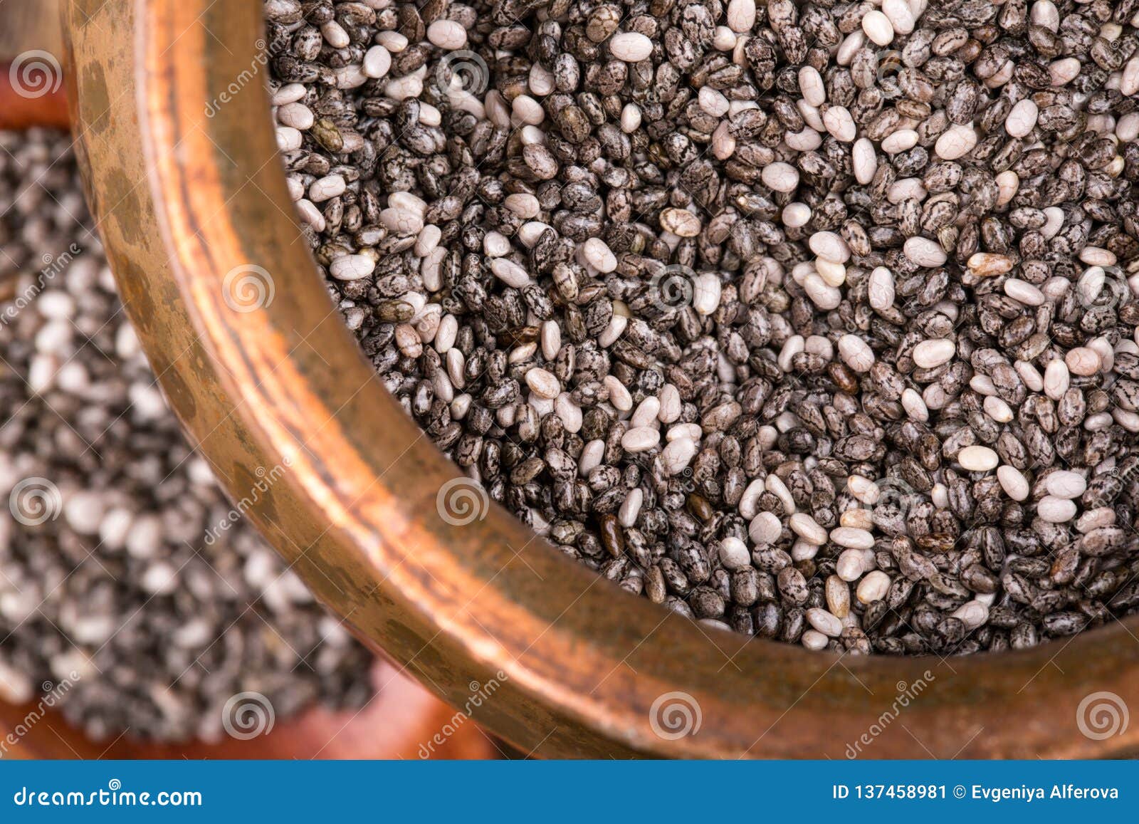 Semillas negras del chia imagen de archivo. Imagen de crudo - 137458981