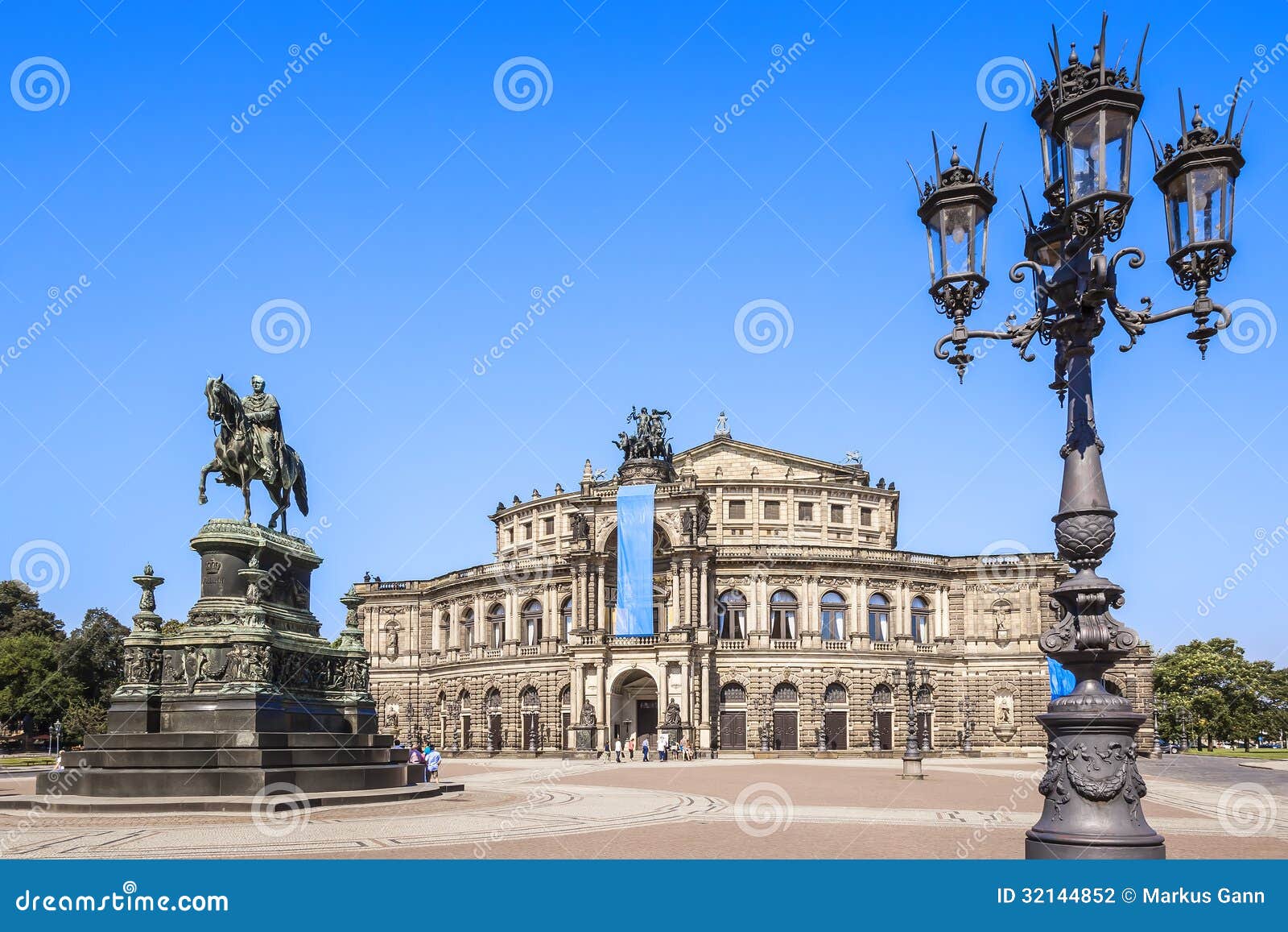 Semper Opera Dresden stock photo. Image of minster, lantern - 32144852