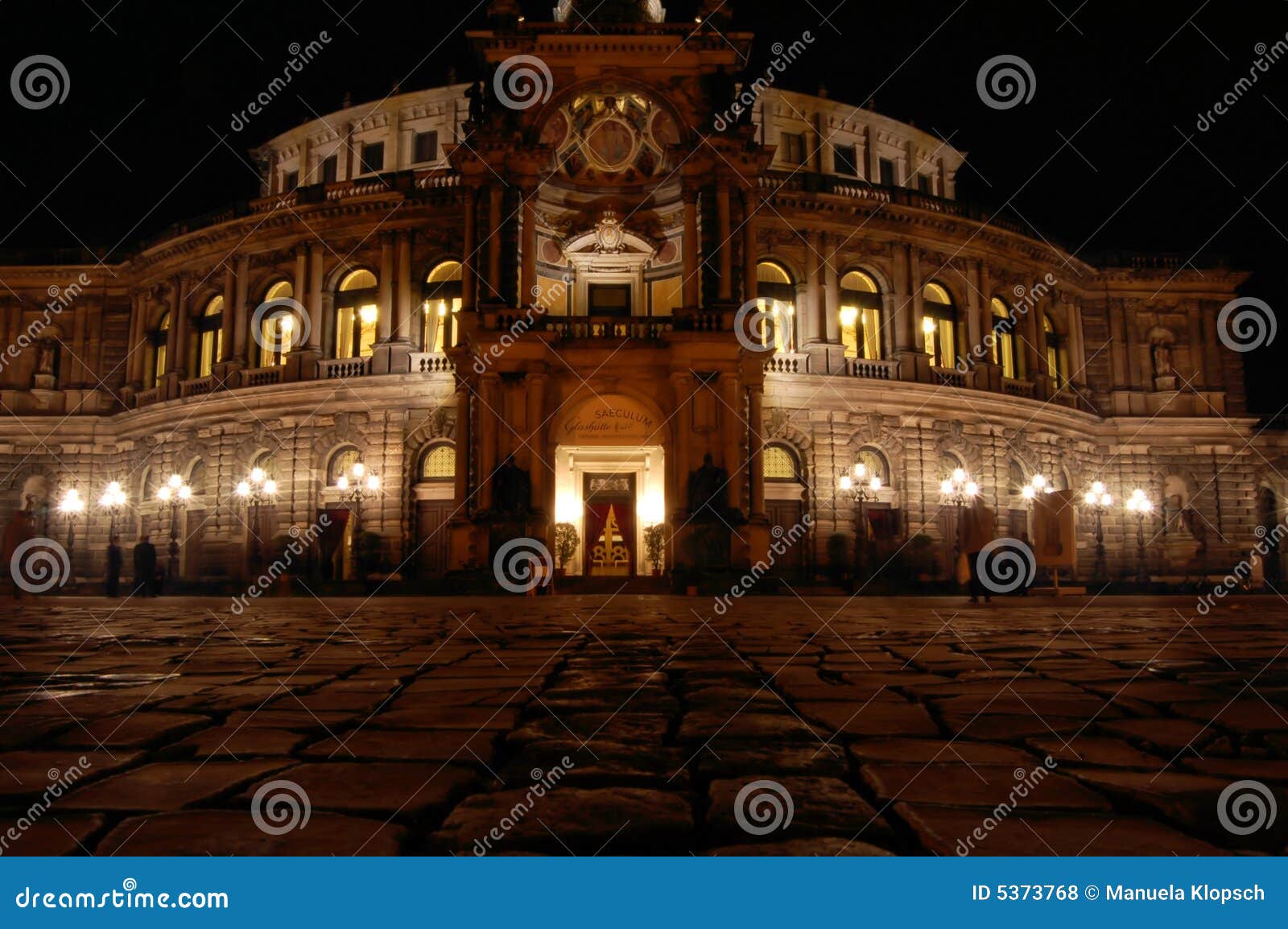 Semperoper Stock Image | CartoonDealer.com #25594567