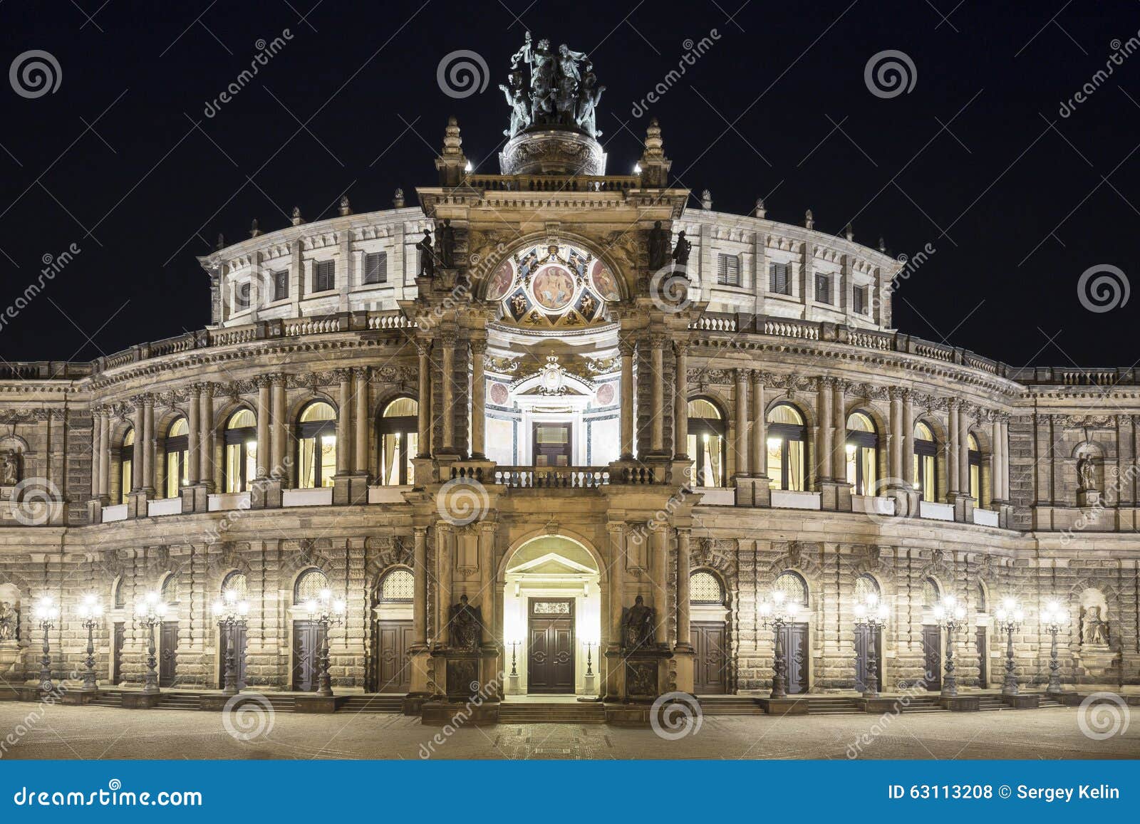 Semperoper (opera) Dello Stato Di Saxon Dresda, Germania Fotografia ...