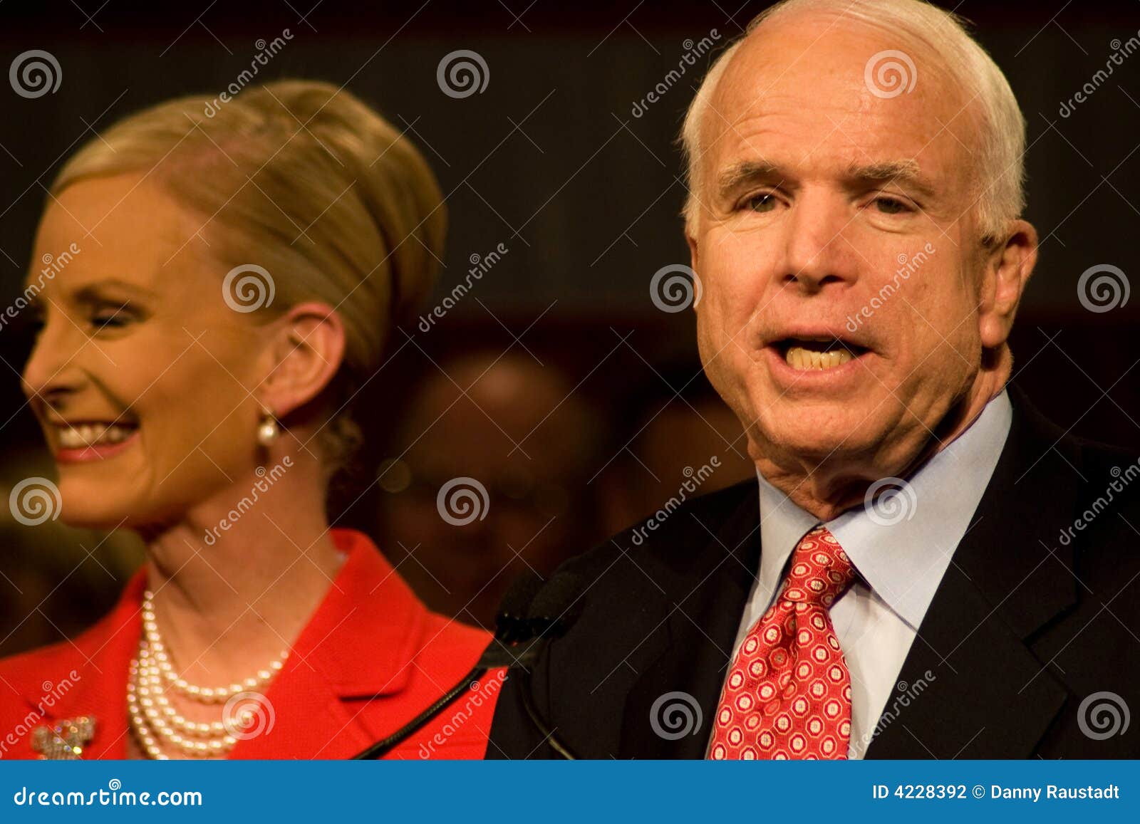 Senator John McCain editorial photography. Image of dynamic - 4228392