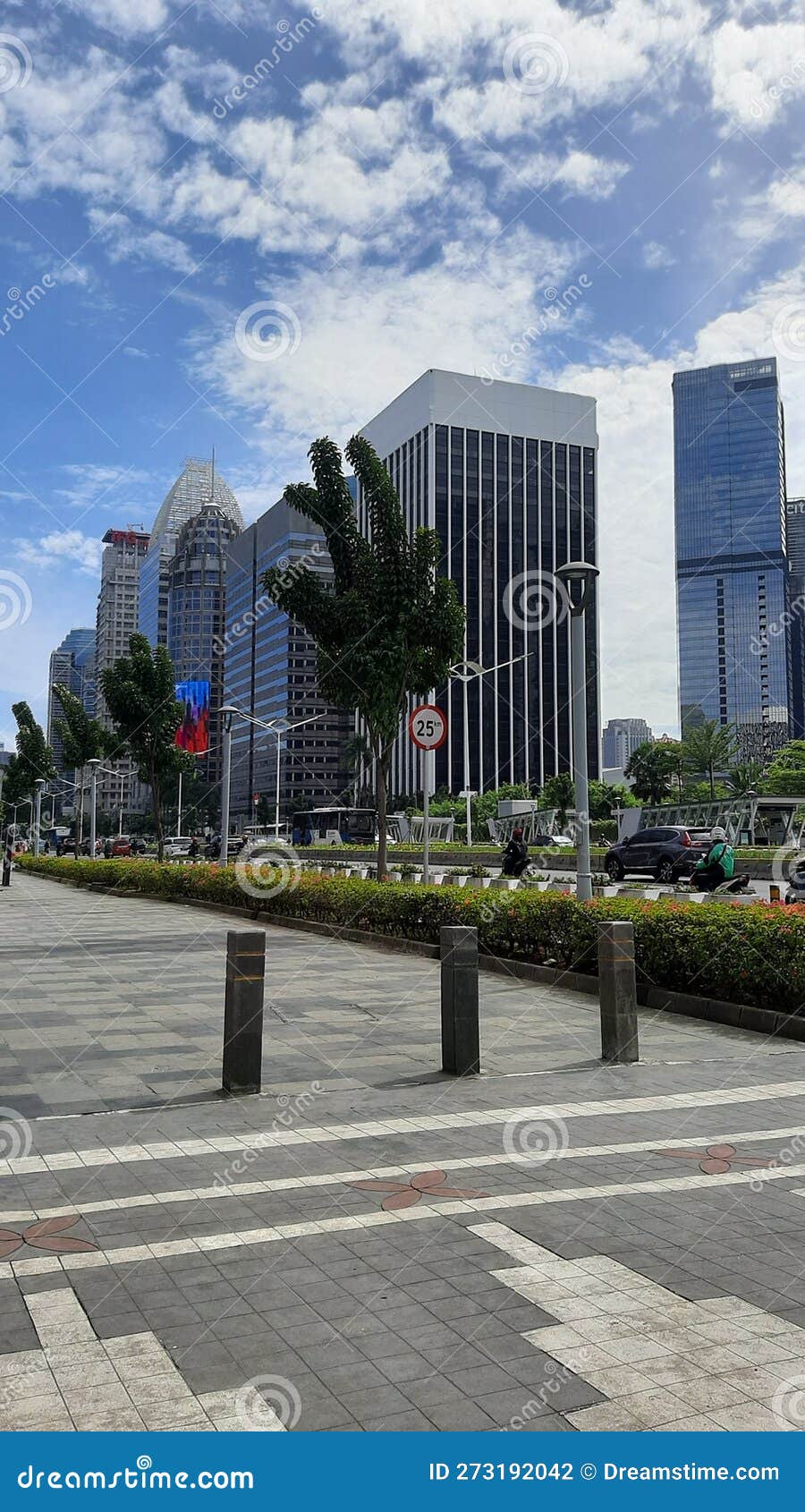 Senayan street in jakarta editorial photography. Image of senayan ...