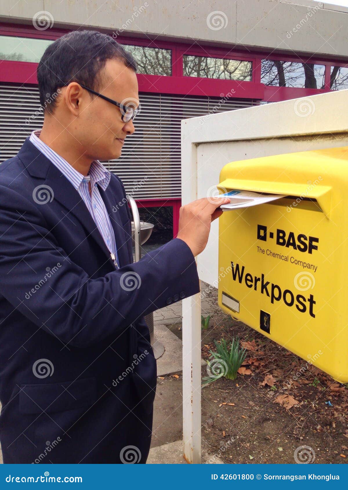 Sending letter editorial image. Image of communication - 42601800