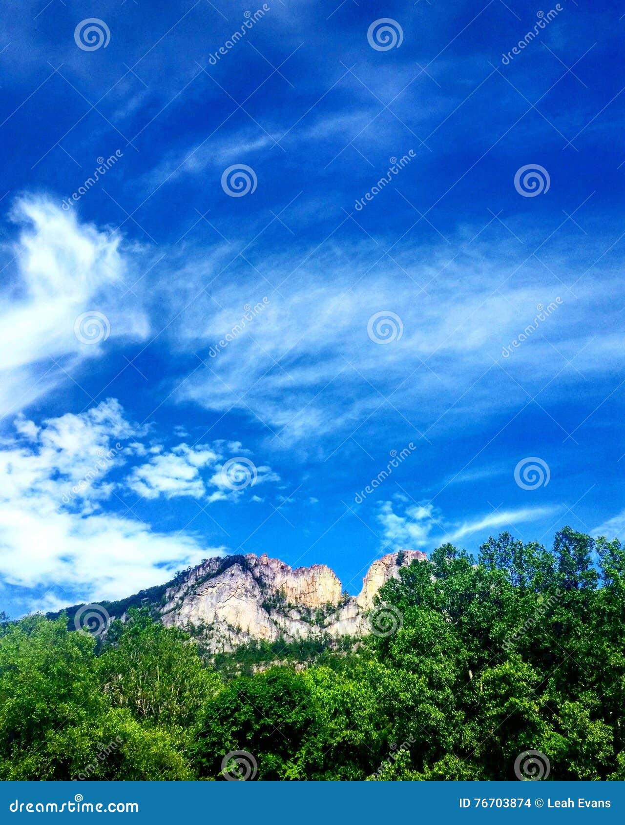 Seneca Rocks stock photo. Image of rocks, mountain, earth - 76703874