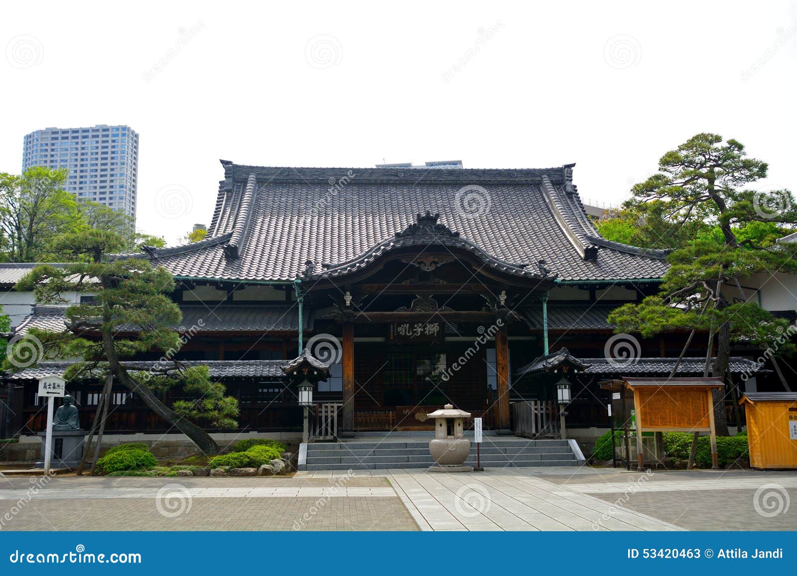 Sengaku Temple, Tokyo, Japan Stock Image - Image of recite, nirvana ...