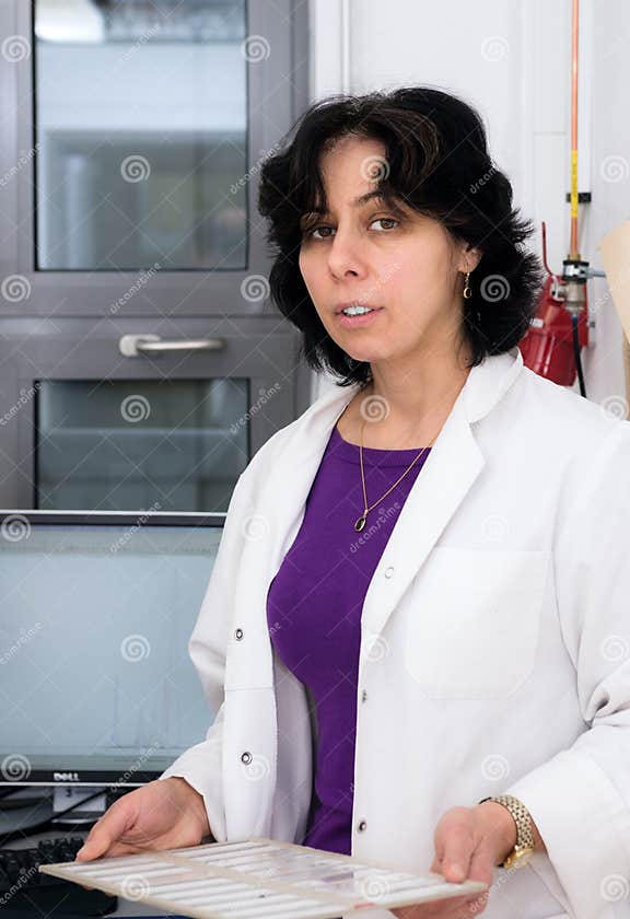 Senior Female Histologist at Work Stock Image - Image of samples, coat ...