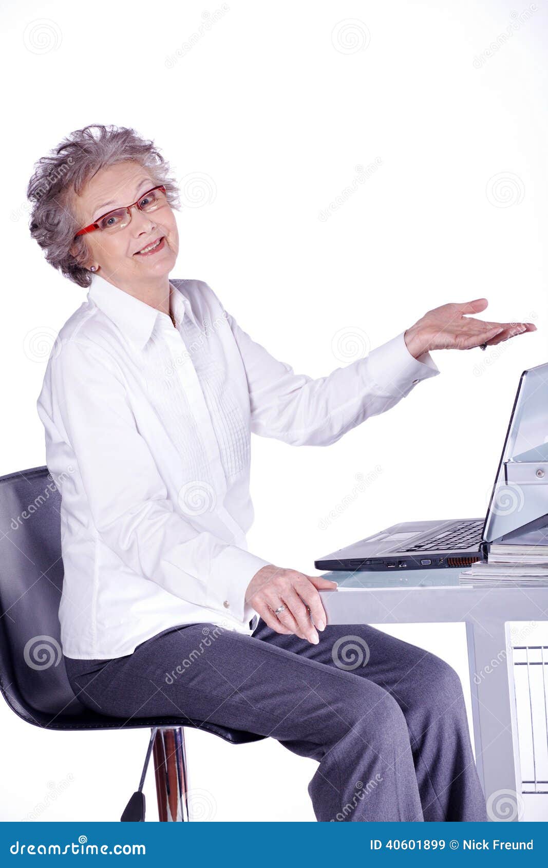 Senior lady on computer stock image. Image of charming - 40601899