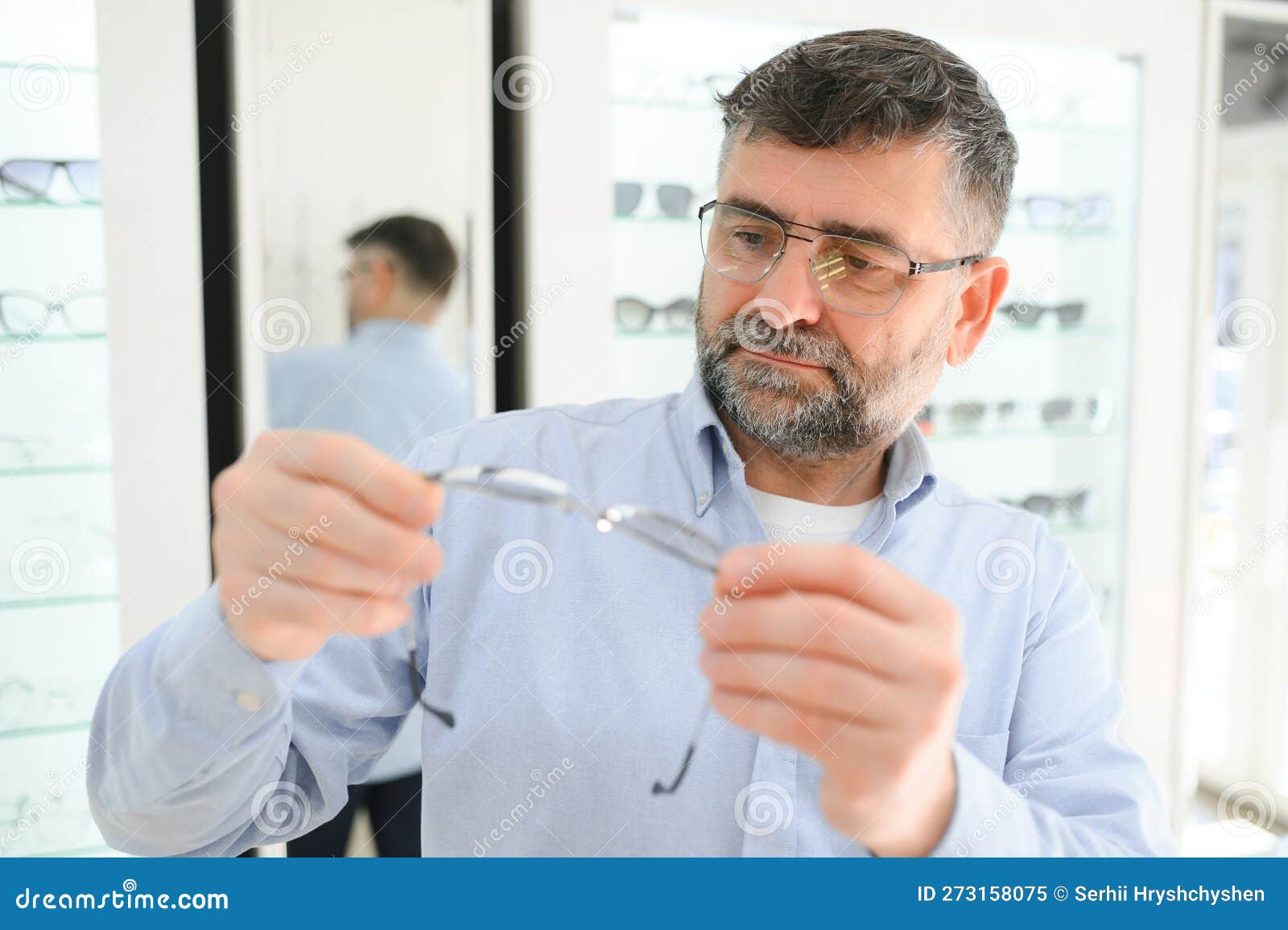 Senior Male Client To Choose a Spectacles Stock Image - Image of ...