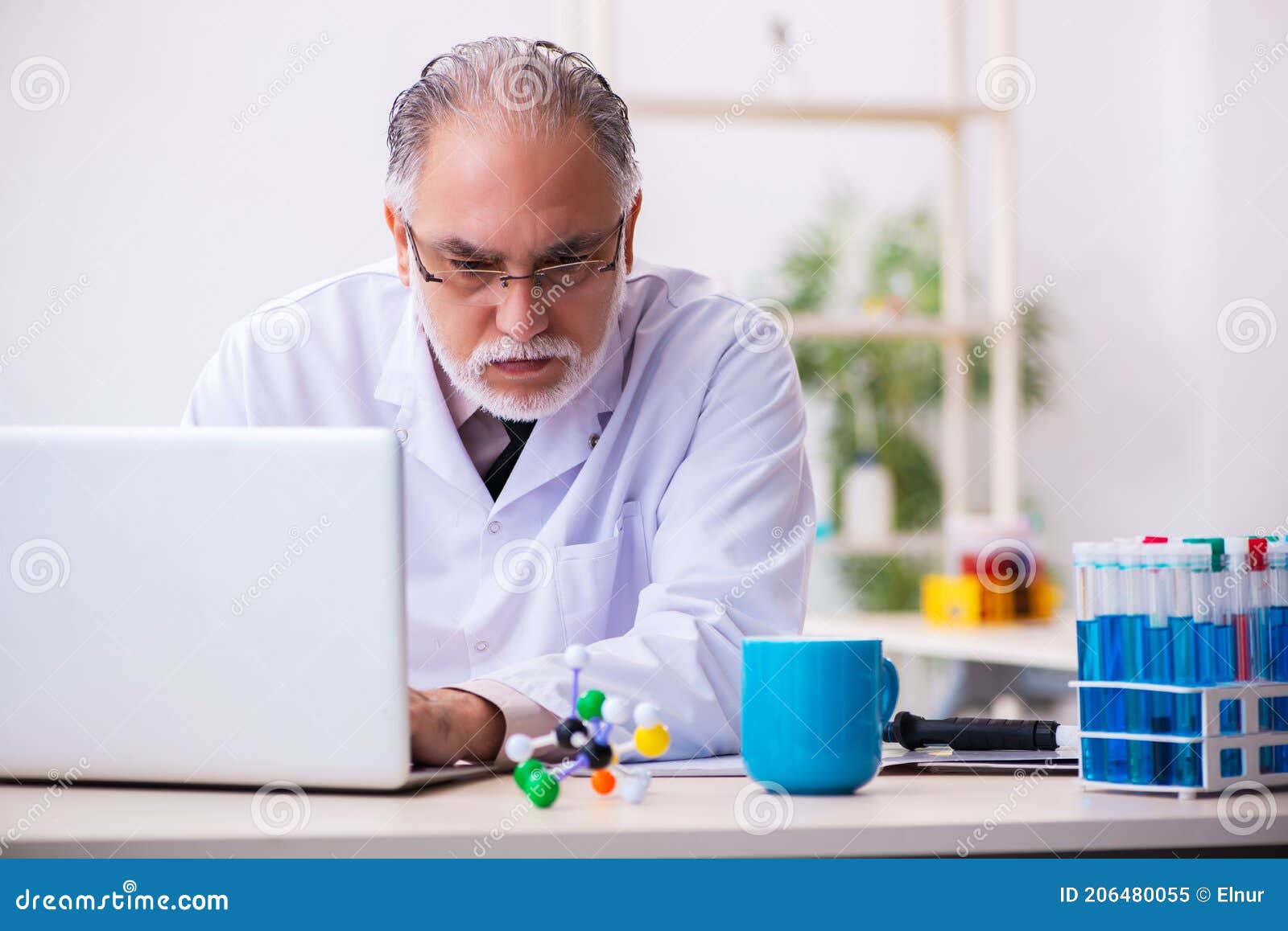 Old Male Scientist Studying Molecular Model Stock Image - Image of ...