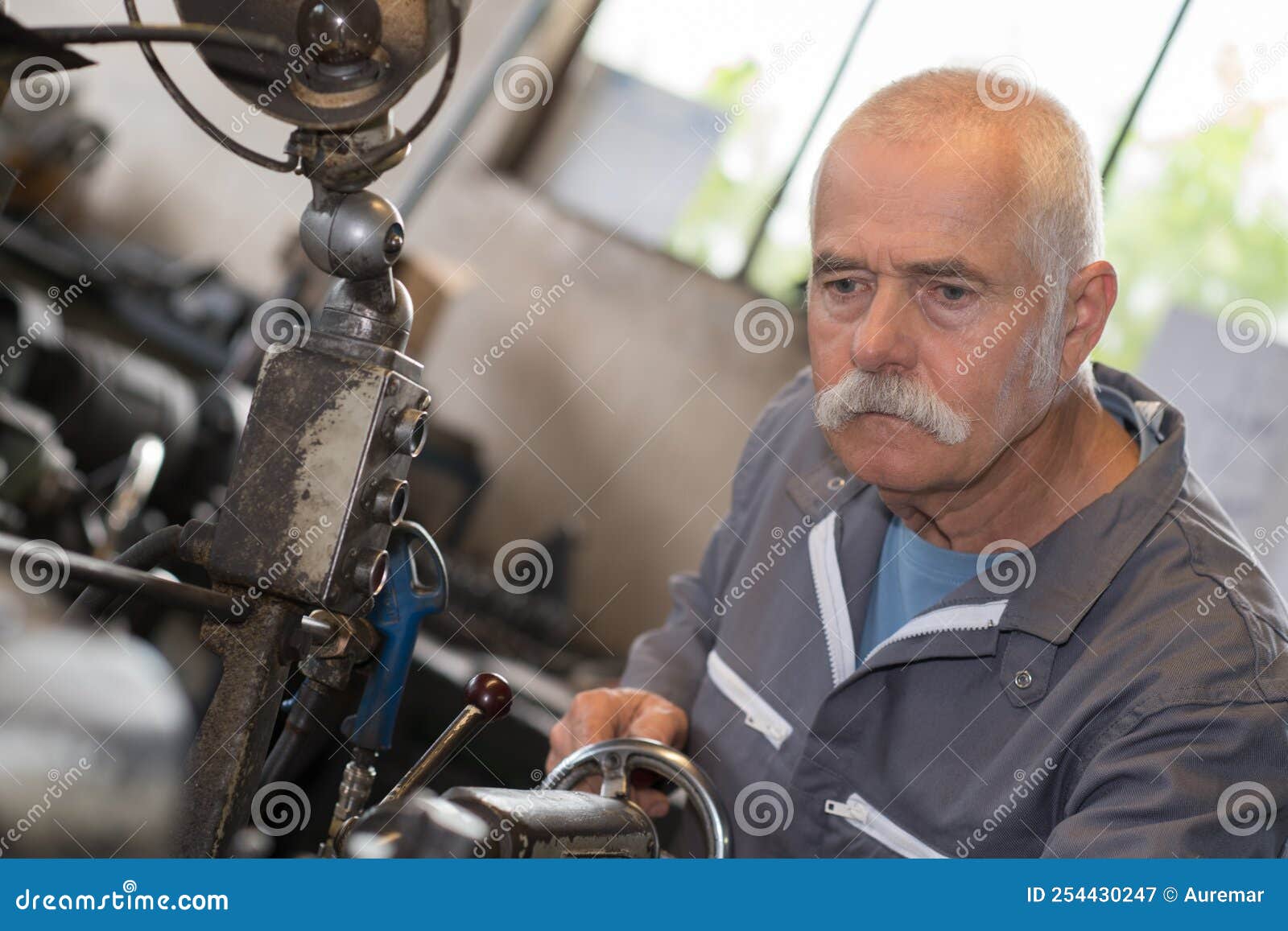 Senior Man on Milling Machine Stock Image - Image of factory, craftsman ...