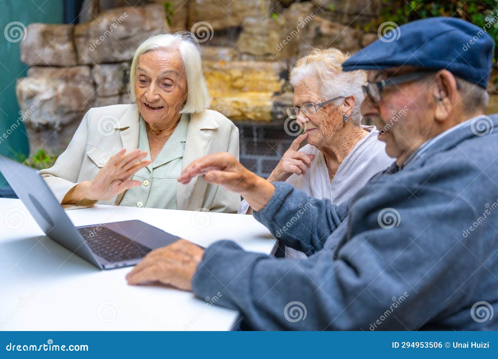 Senior People Using Laptop in a Nursing Home Stock Photo - Image of ...