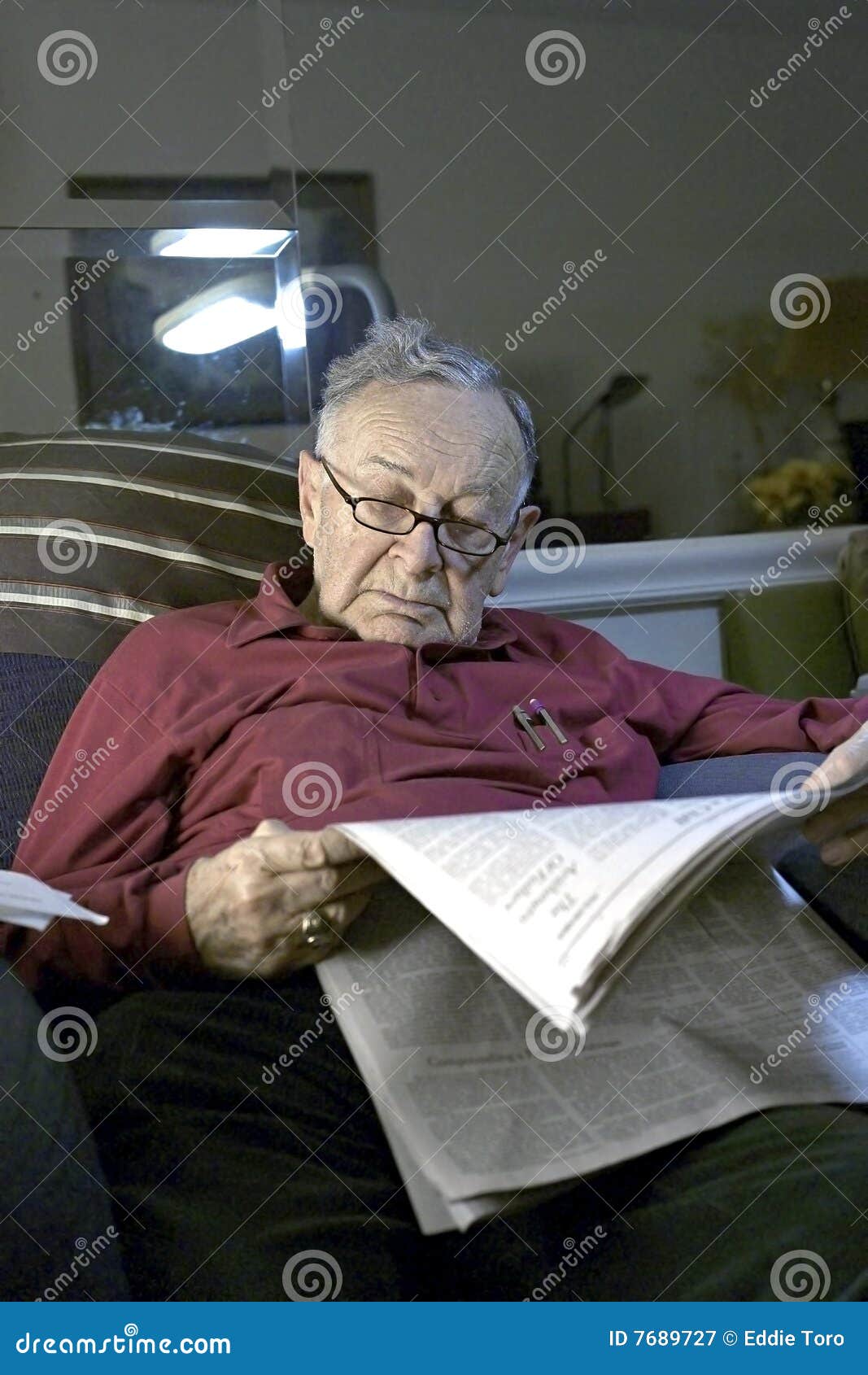 Senior reading paper 5337 stock image. Image of eighties - 7689727