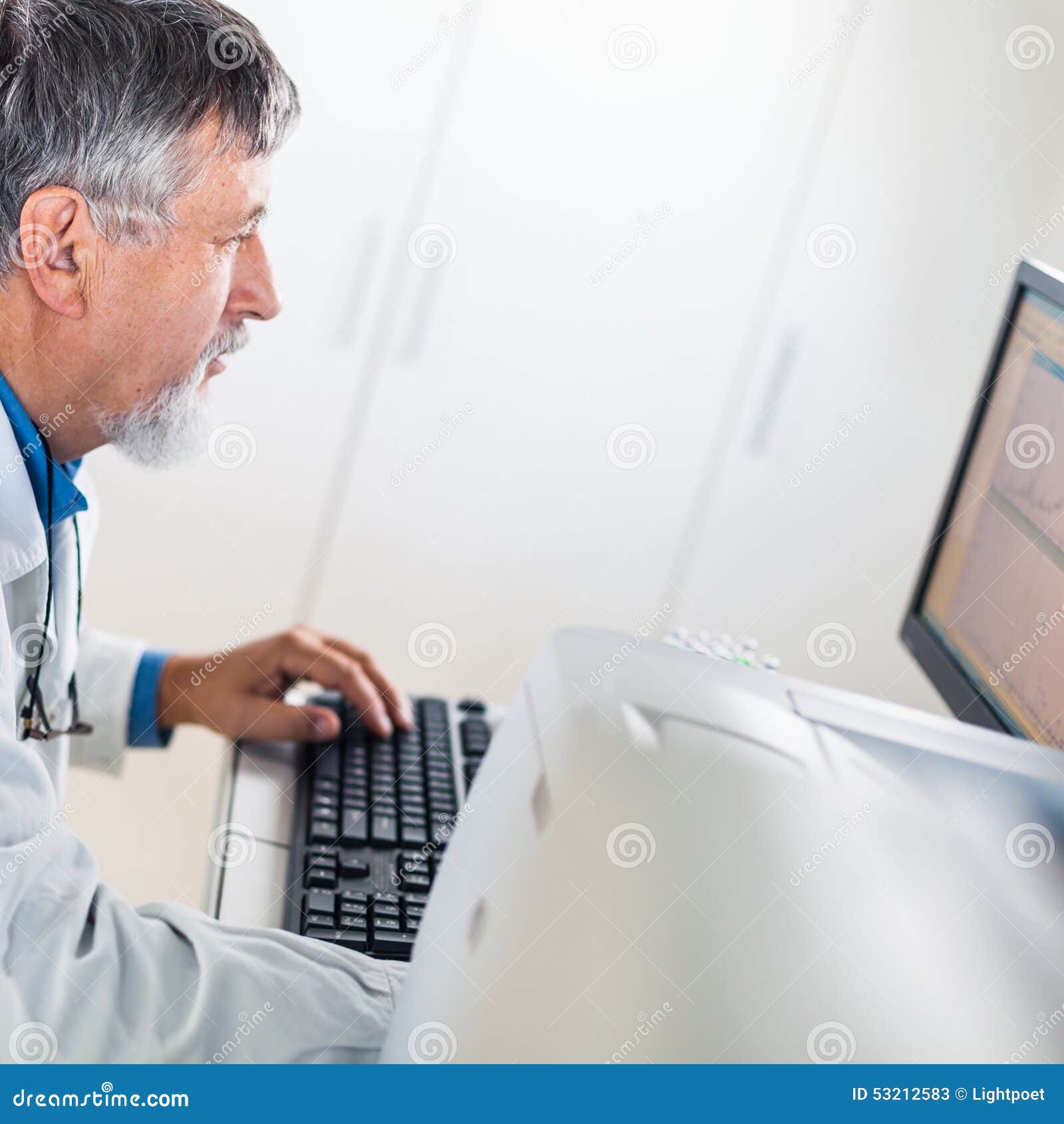 Senior Researcher Using a Computer in the Lab Stock Image - Image of ...