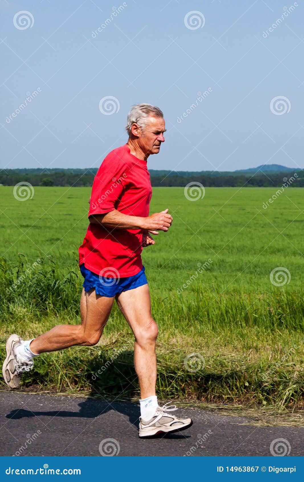 Senior runner stock image. Image of grass, legs, health - 14963867