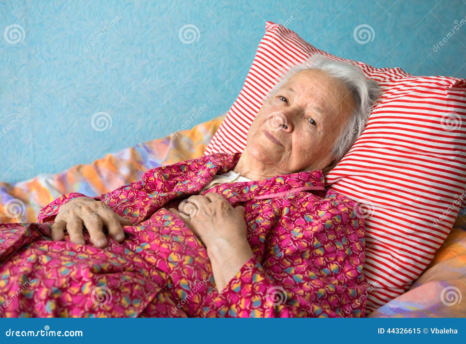 Senior sick woman stock image. Image of face, aging, hospital - 44326615