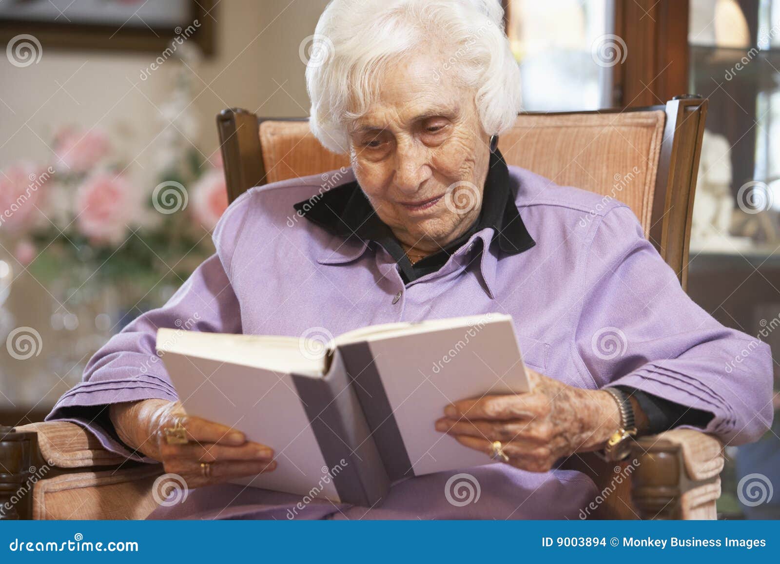 Senior woman reading book stock photo. Image of leisure - 9003894
