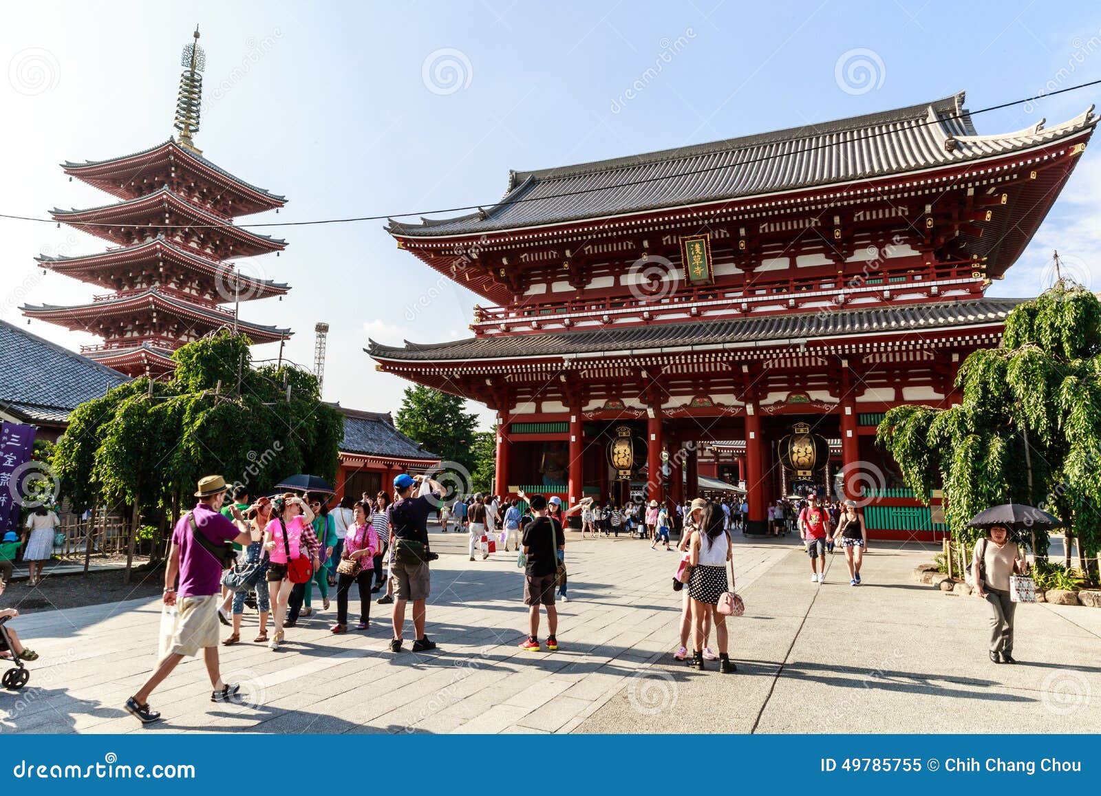 Senso-ji Tempel in Tokyo redaktionelles bild. Bild von tourismus - 49785755
