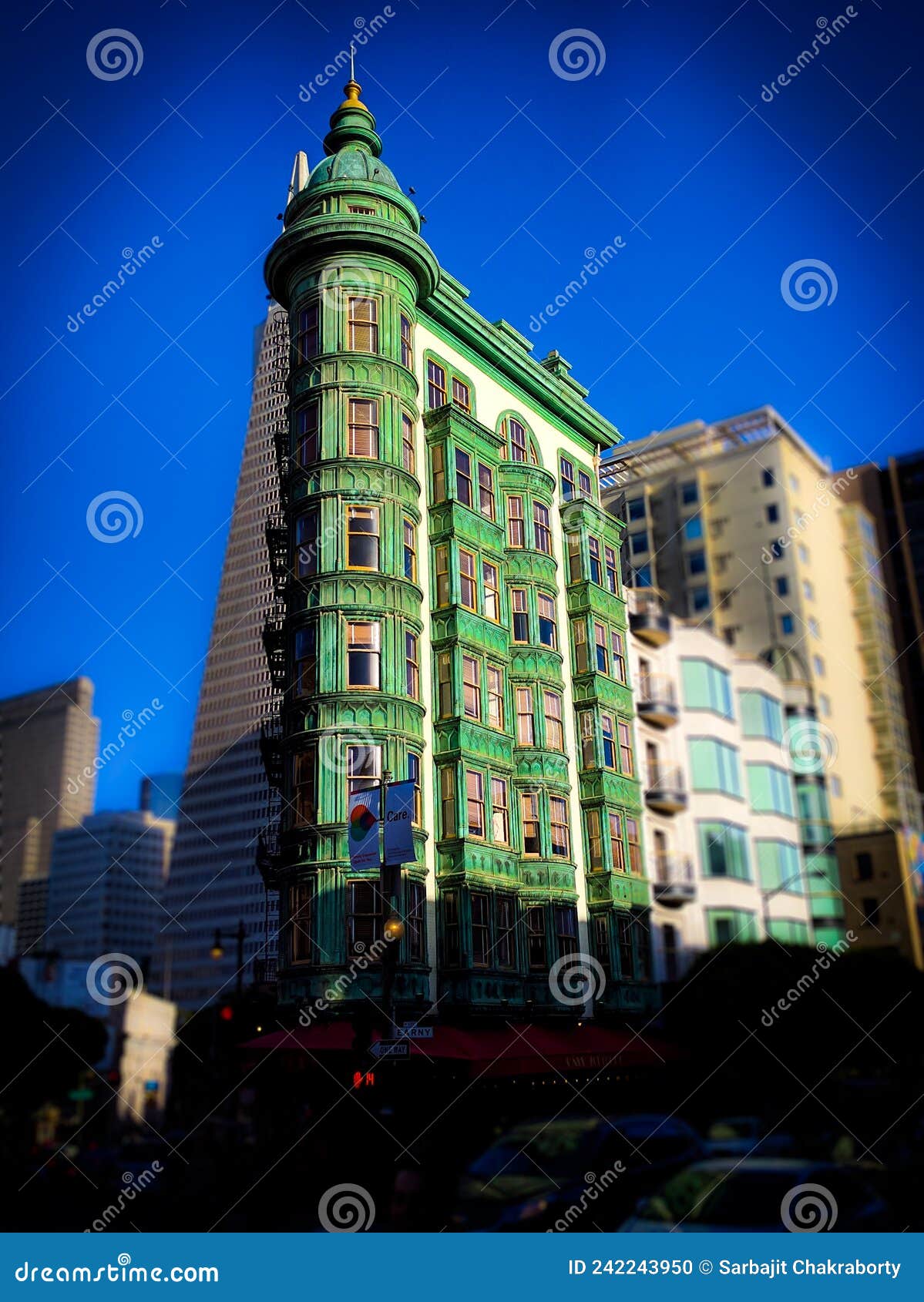 Sentinel Building And Transamerica Pyramid At Columbus Avenue, San ...