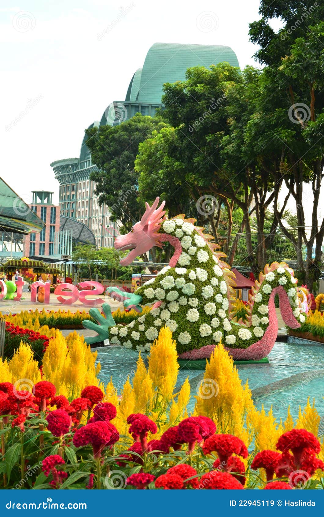 Sentosa Flowers 2012 editorial stock image. Image of tourist - 22945119