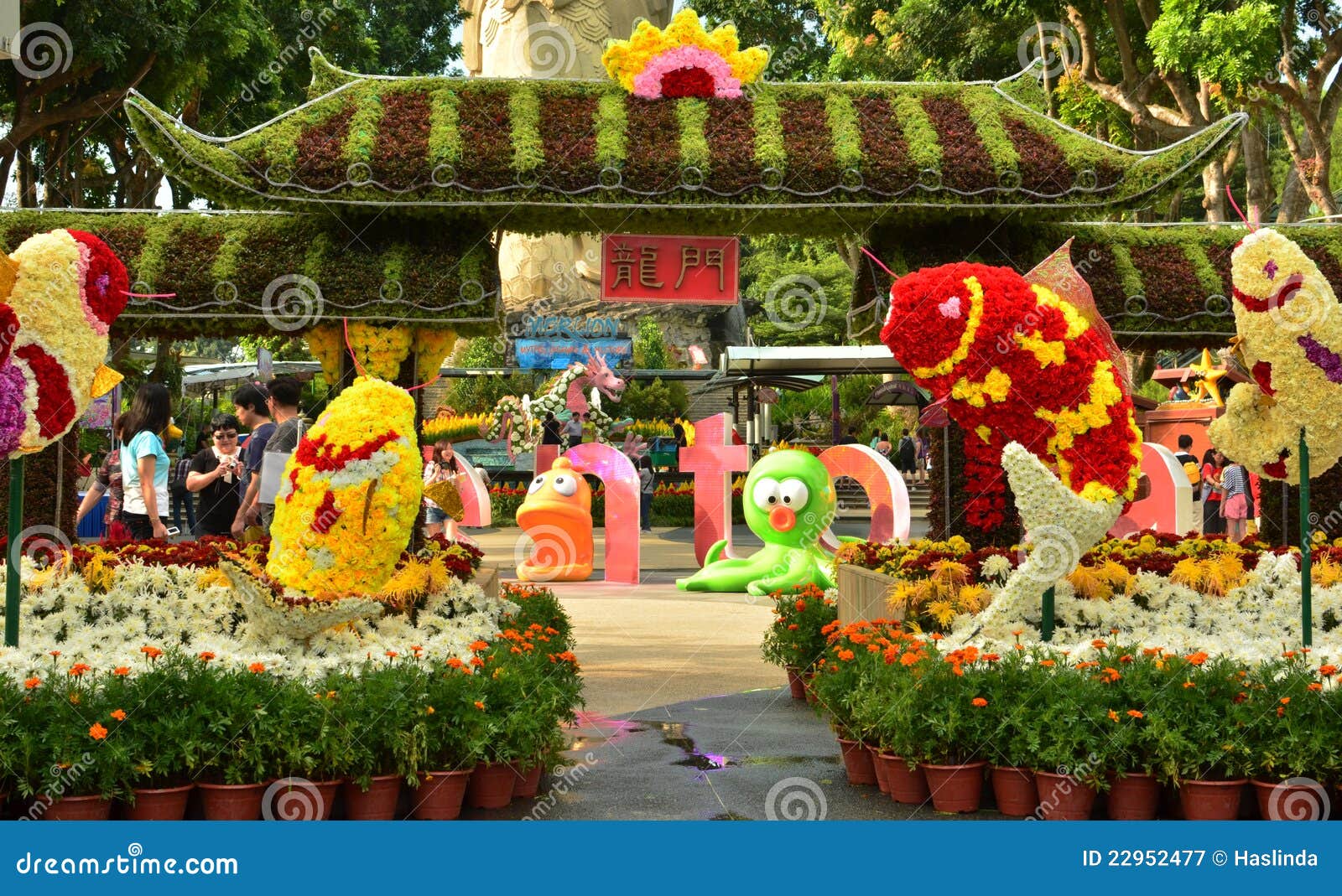 Sentosa Flowers 2012 Entrance Editorial Photography - Image of roof ...