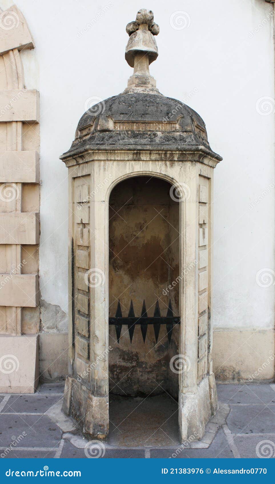 Sentry box stock photo. Image of hofburg, army, traditional - 21383976