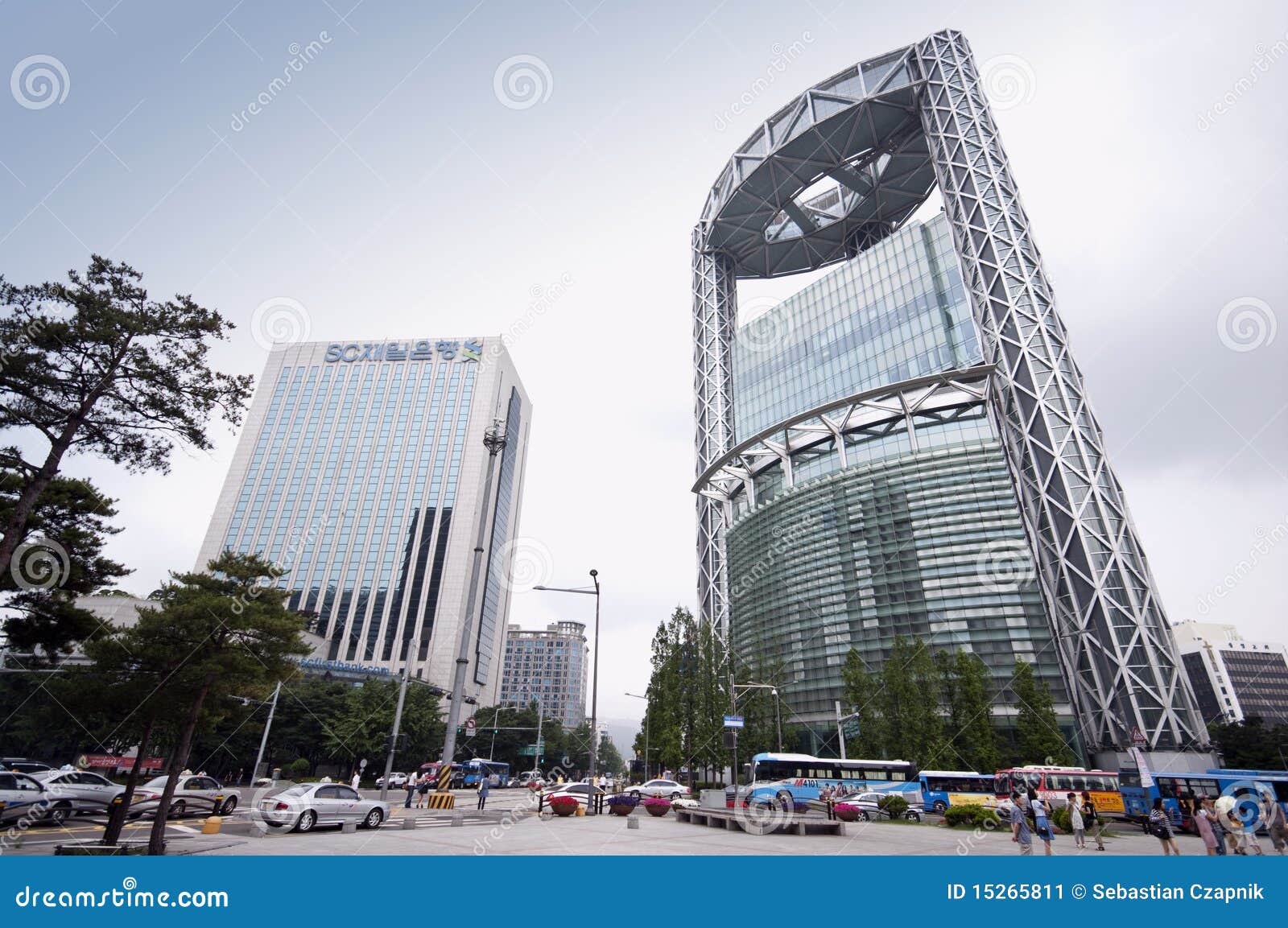 Seoul - Jongno Tower editorial photo. Image of southern - 15265811