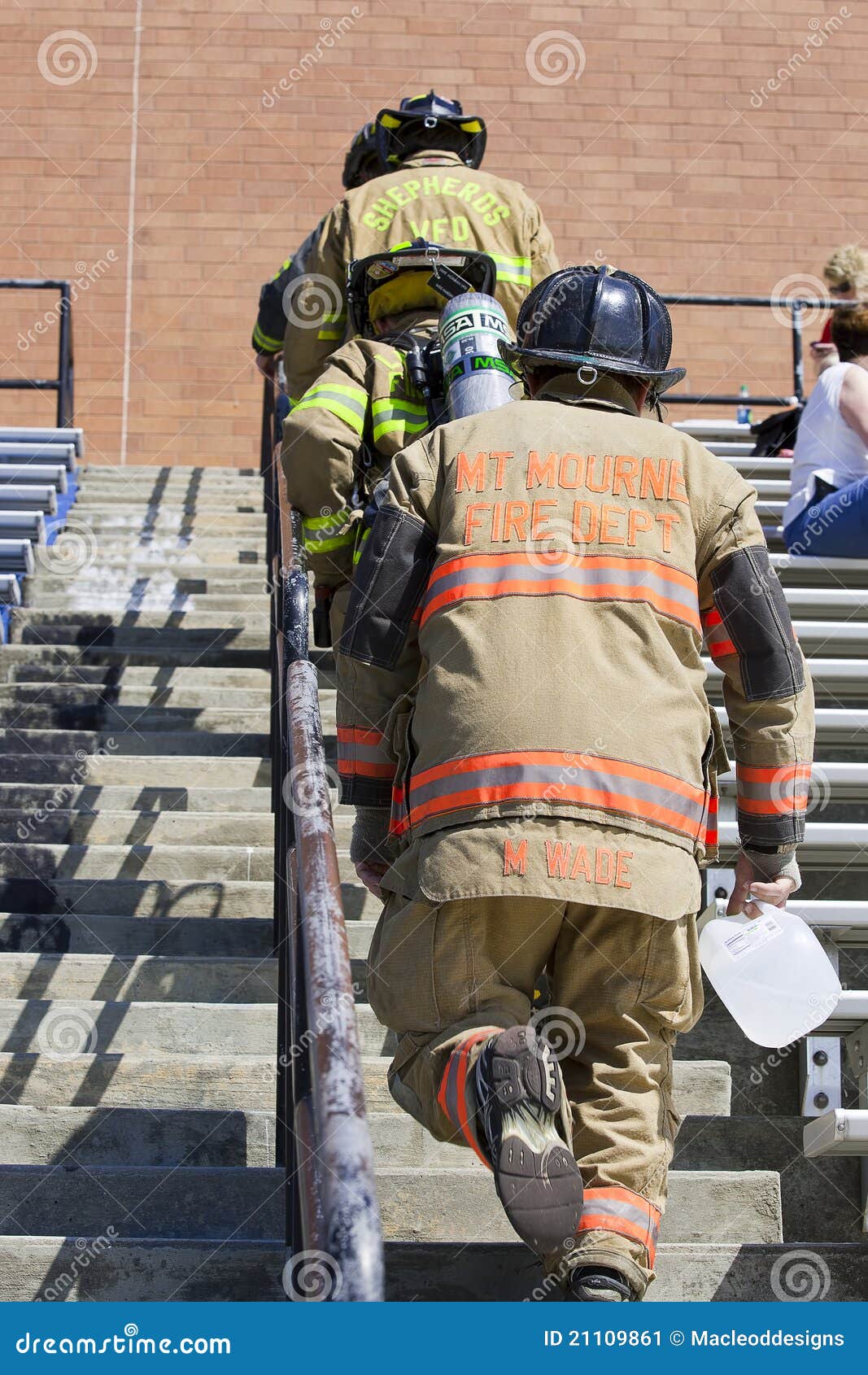 SEP 11, 2011 - Firefighter Memorial Stair Climb Editorial Photo - Image ...