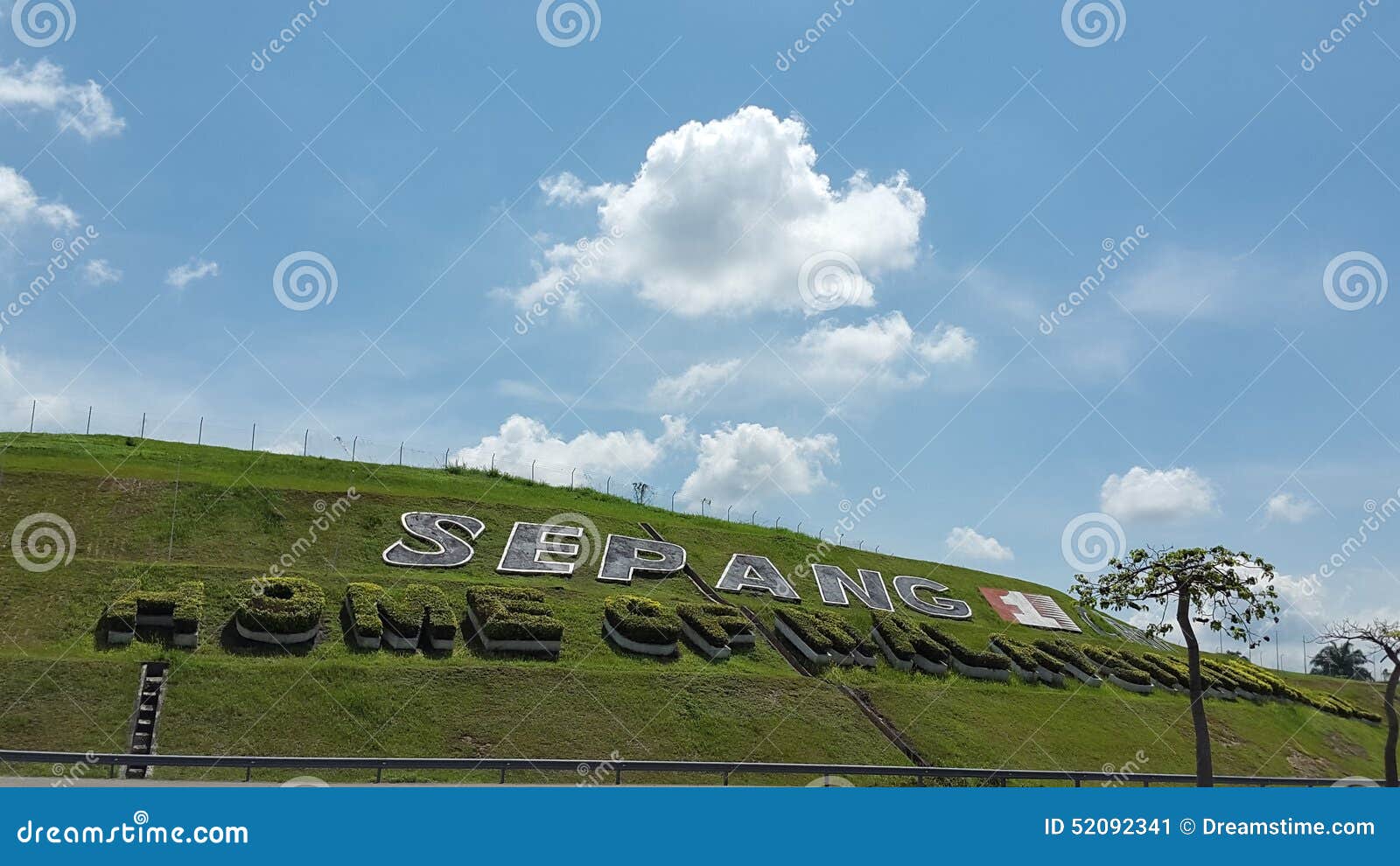 Sepang F1 Circuit editorial photo. Image of teamwork - 52092341
