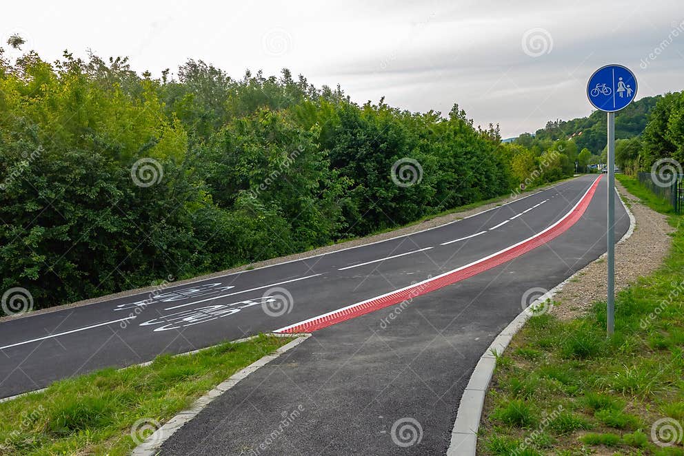 Separate Path for Pedestrians and Cyclists Stock Photo - Image of urban ...