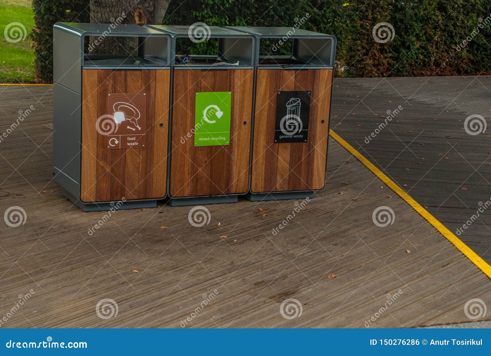 Separation Tank Garbage To Recycle Sort by Color for the Convenience of ...