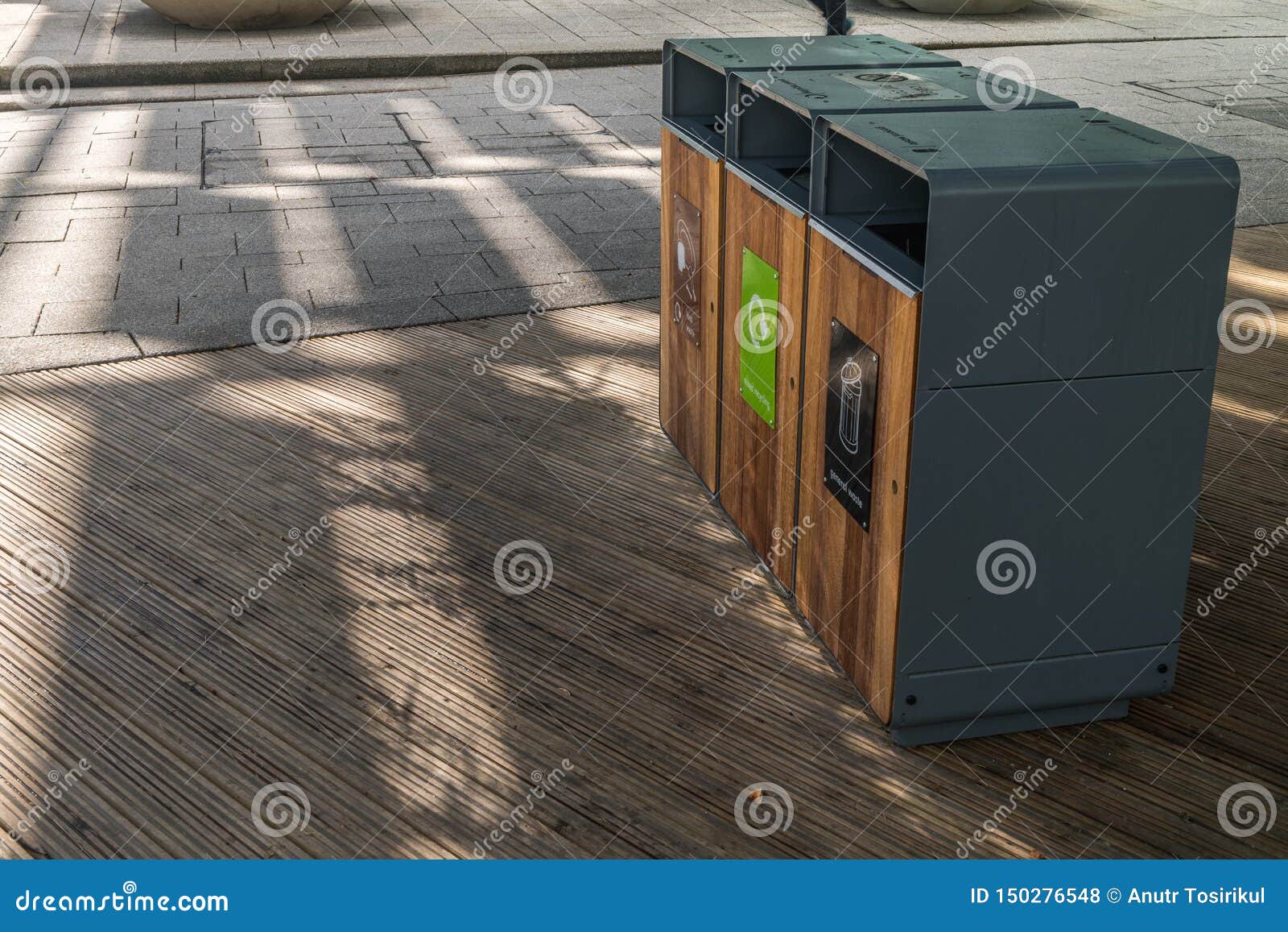 Separation Tank Garbage To Recycle Sort by Color for the Convenience of ...