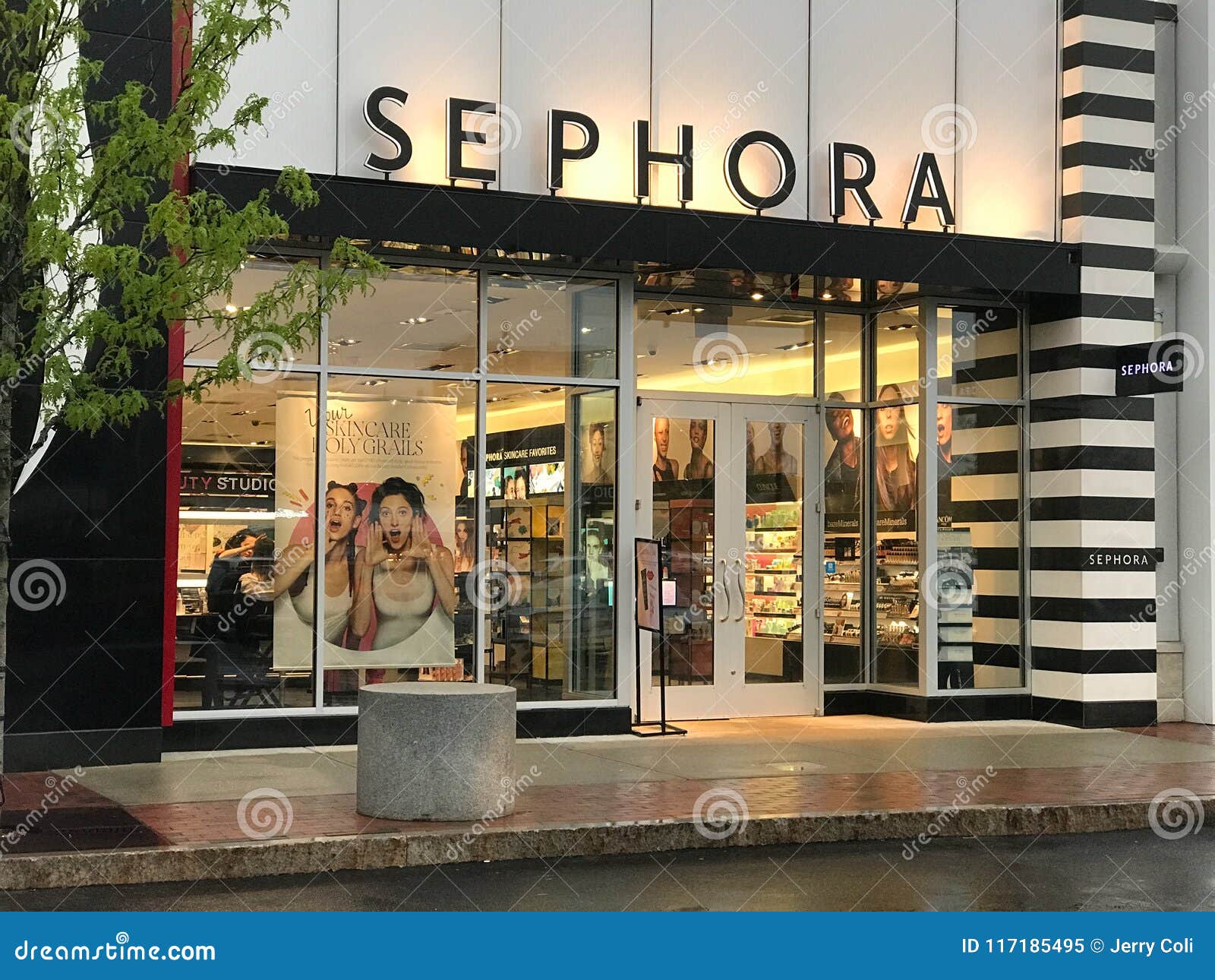 Sephora at Legacy Place, Dedham, MA Editorial Image - Image of color ...