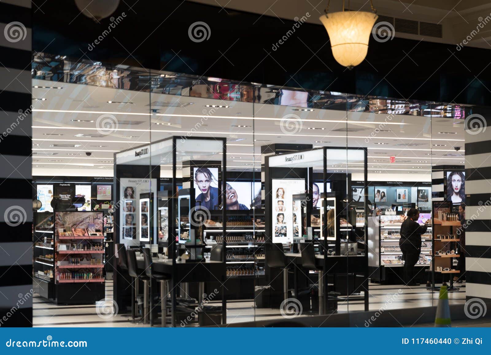Sephora makeup store front editorial image. Image of facade - 117460440