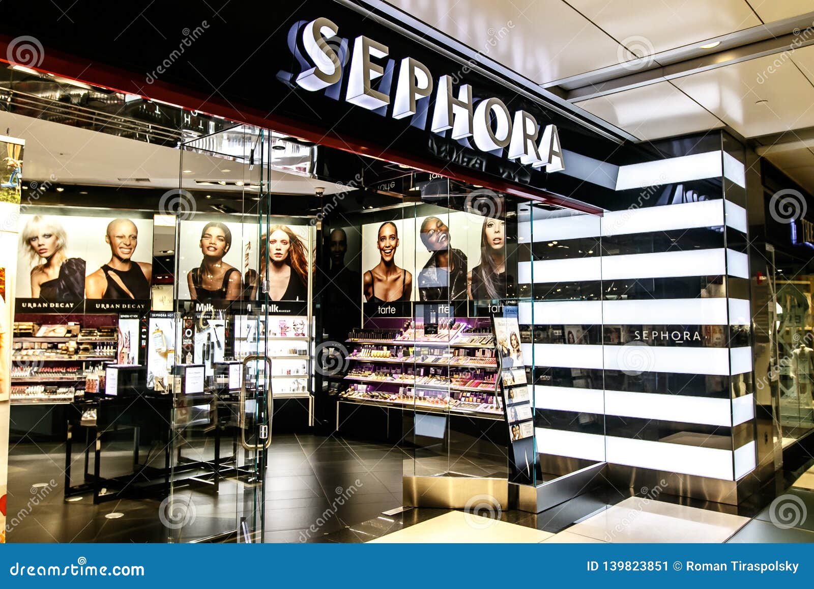 Sephora editorial photo. Image of city, store, time - 139823851