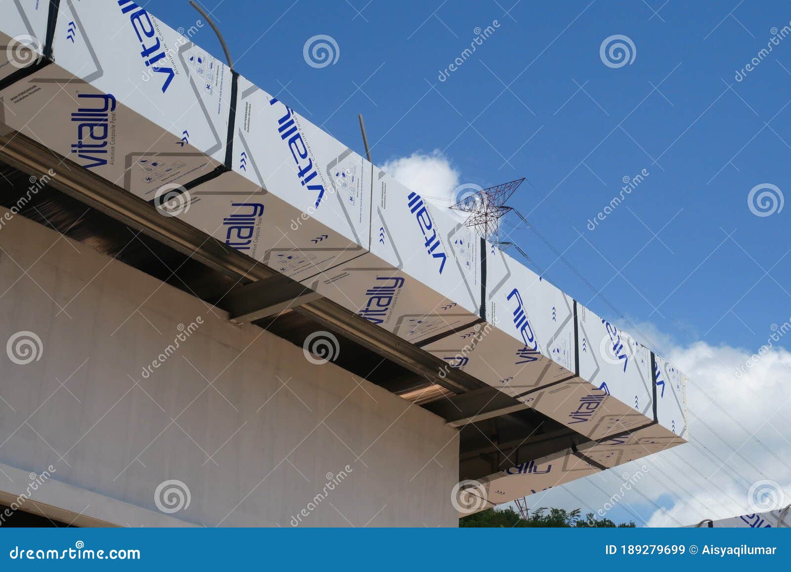 Aluminum Sheet Cladding Installation Work is in Progress. Editorial ...