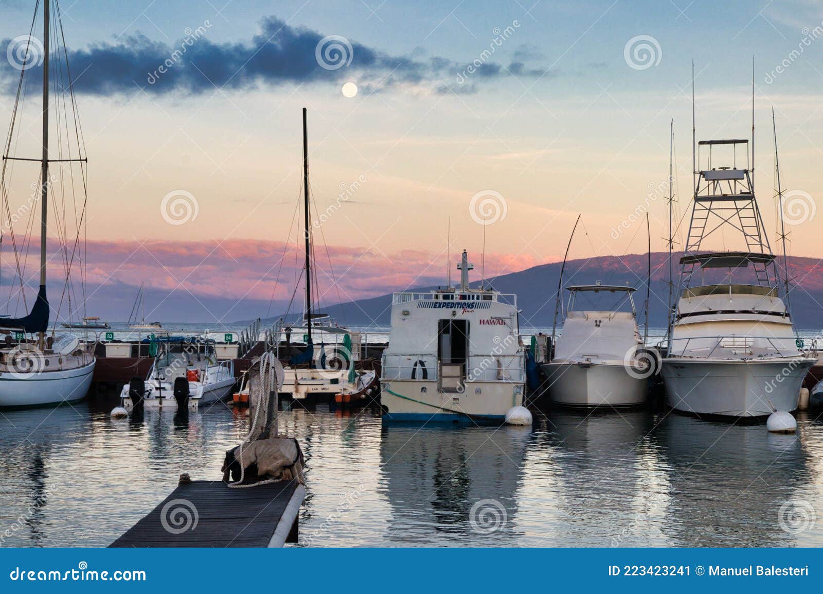 Full Moon Setting Over Lahaina Harbor. Stock Image - Image of nature ...