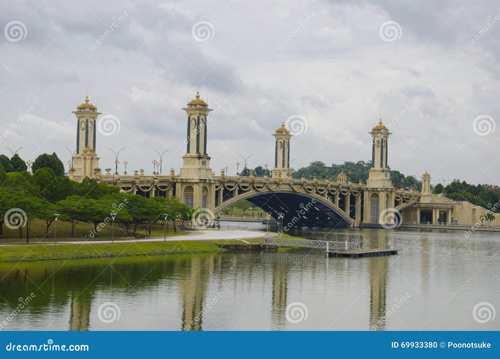 Seri Gemilang Bridge editorial image. Image of tower - 69933380