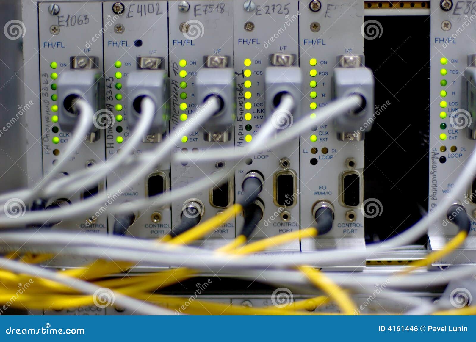 Serial Cables Royalty-Free Stock Photography | CartoonDealer.com #4161851