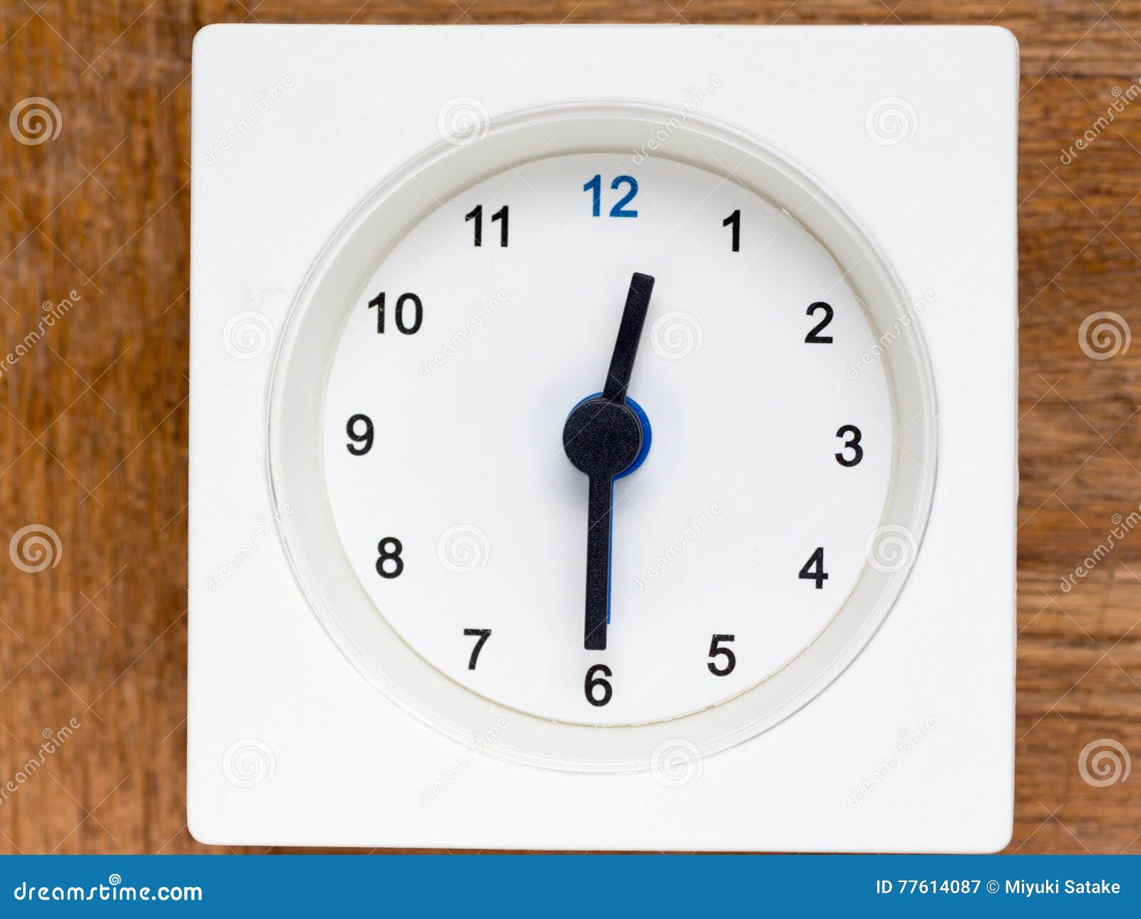 Series of the Sequence of Time on the Simple White Analog Clock Stock ...