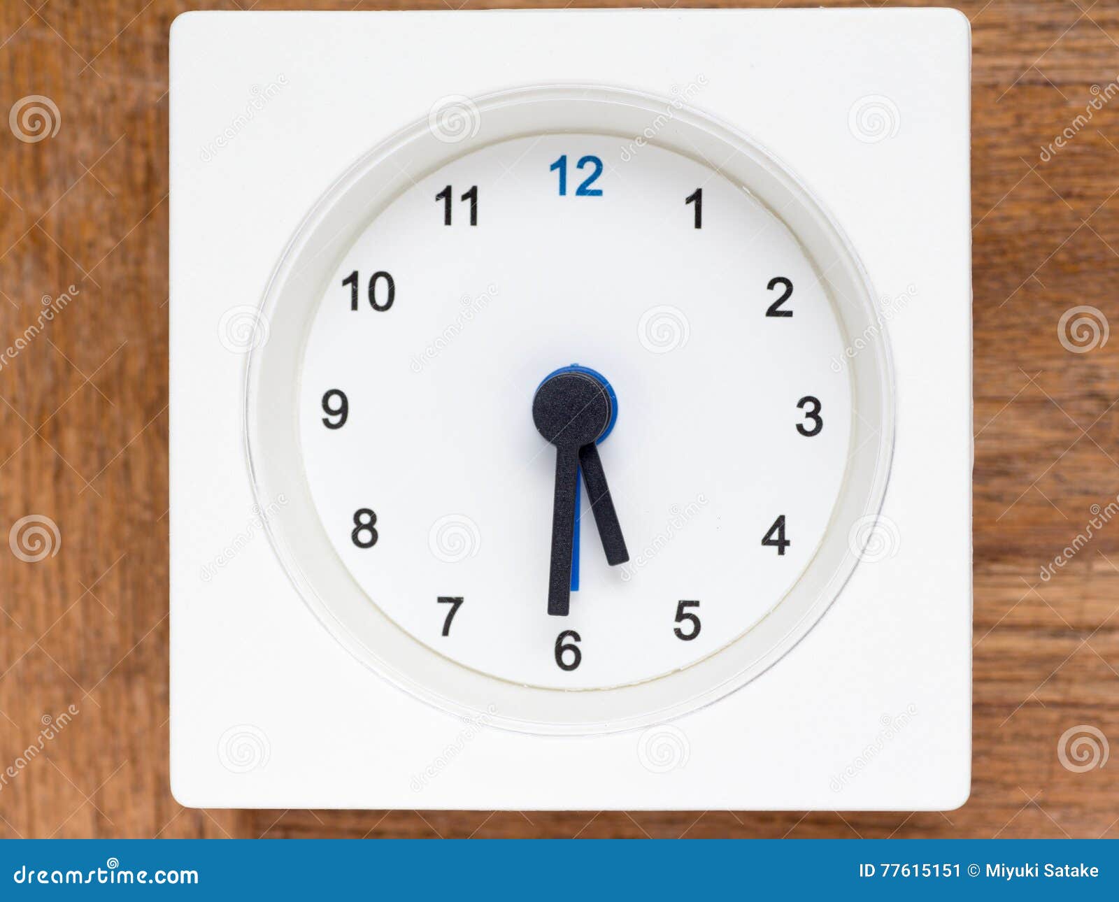 Series of the Sequence of Time on the Simple White Analog Clock Stock ...