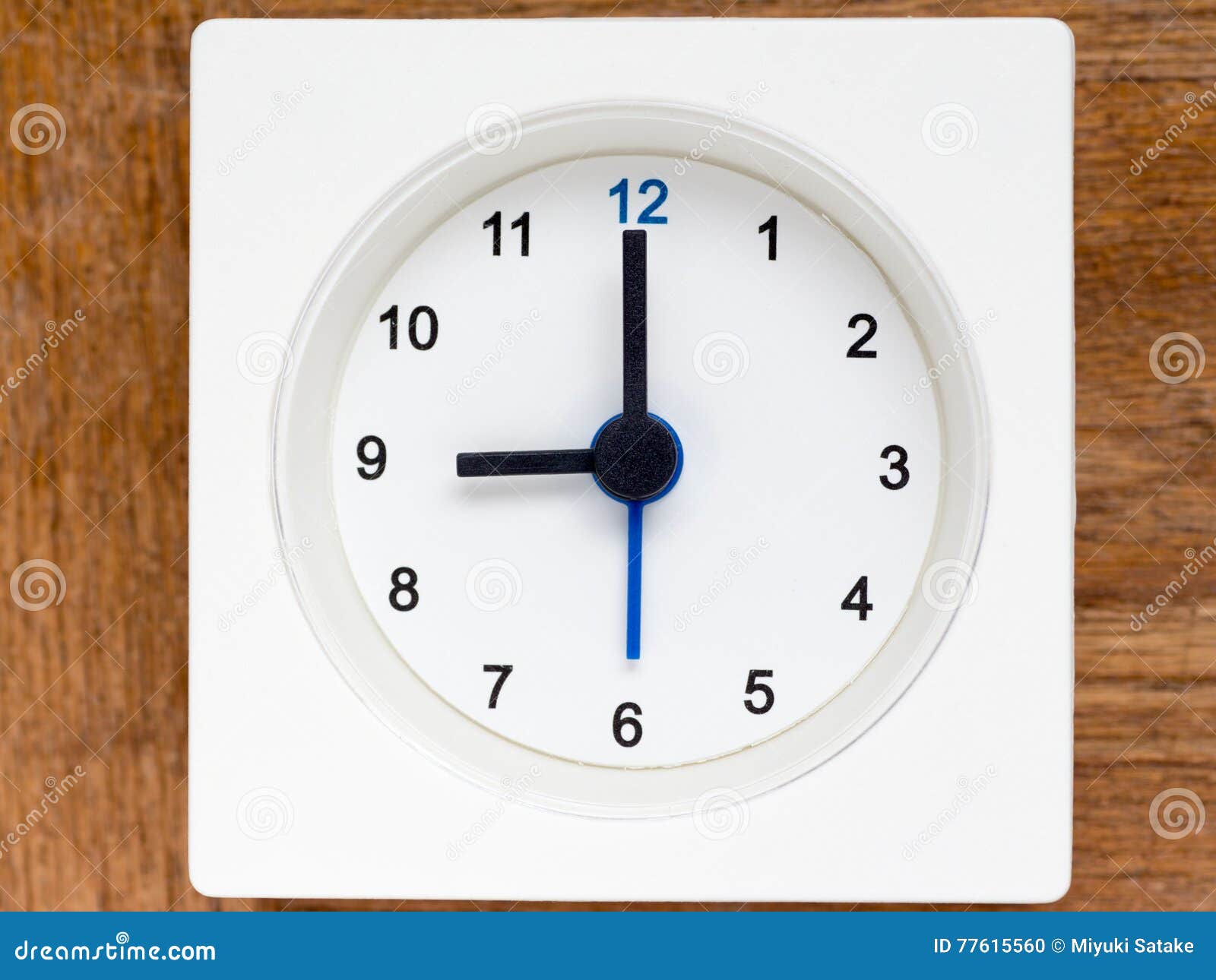 Series of the Sequence of Time on the Simple White Analog Clock Stock ...