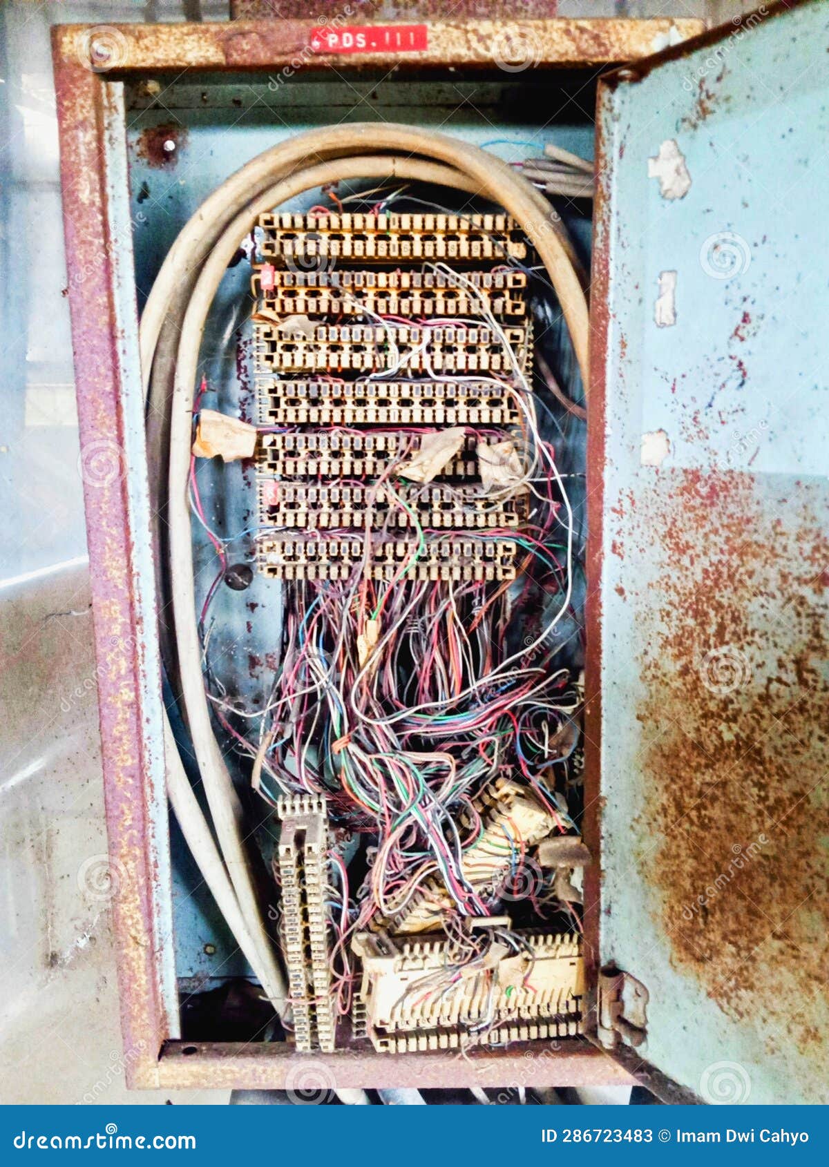 A Series of Wrinkled and Rusty Cable Terminations Stock Image - Image ...