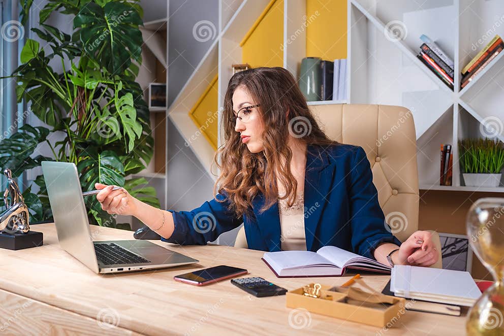 Serious Business Lady is Thinking about Solving a Business Problem ...