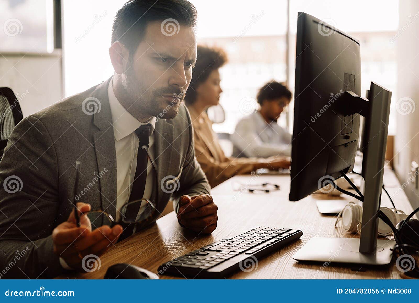 Serious Businessman Thinking Hard of Problem Solution Working Late in ...