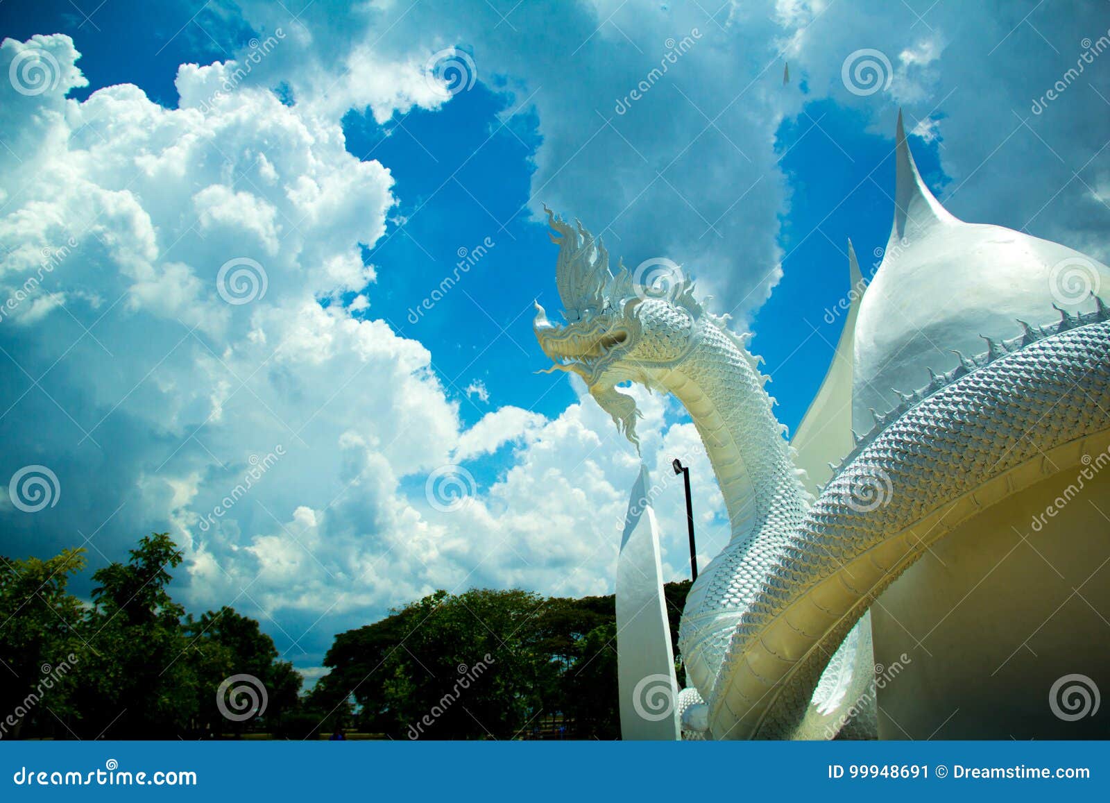 Serpant fotografering för bildbyråer. Bild av bifokal - 99948691