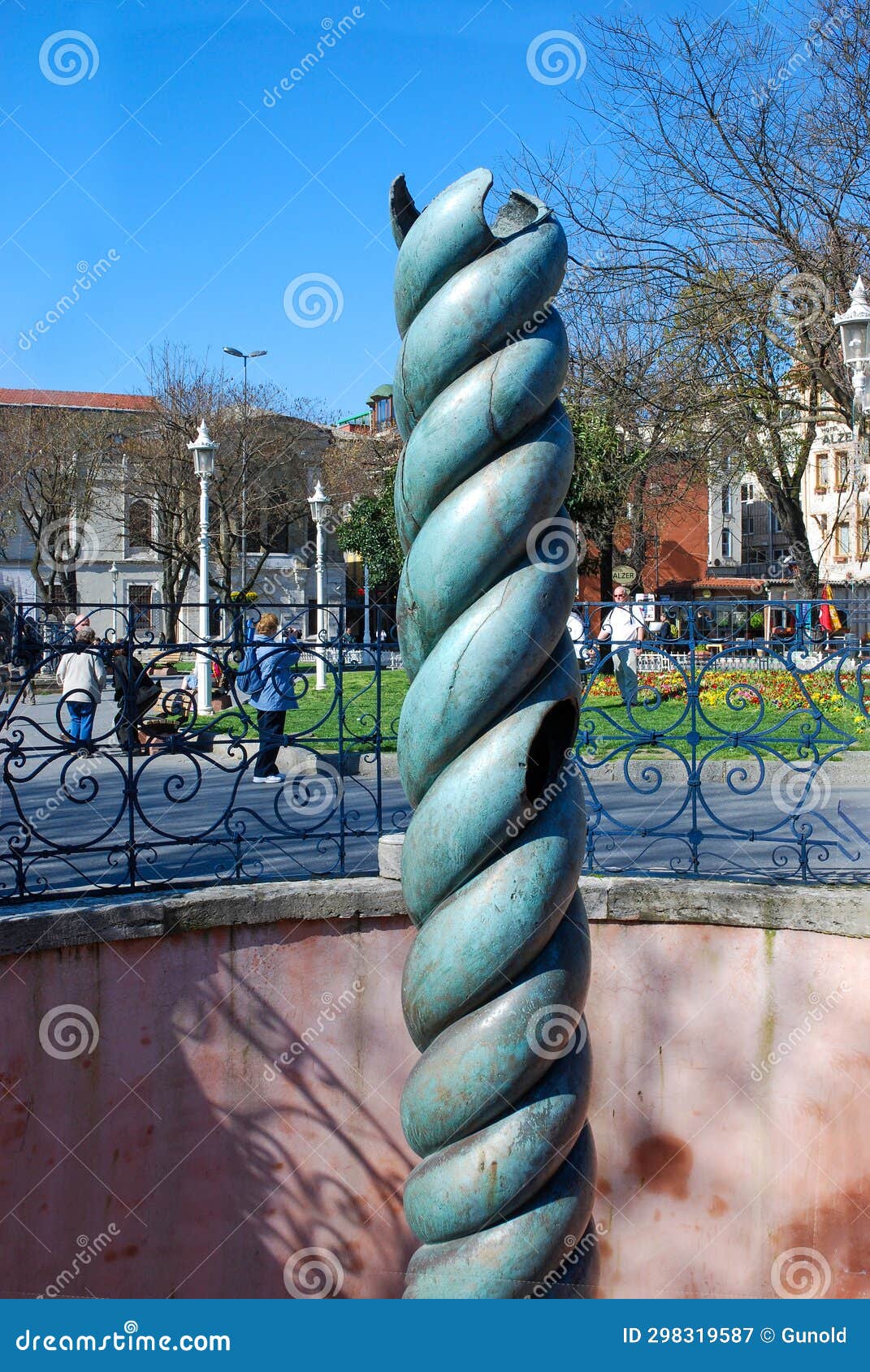 Serpent Column at Hippodrome in Istanbul, Turkey Editorial Photography ...
